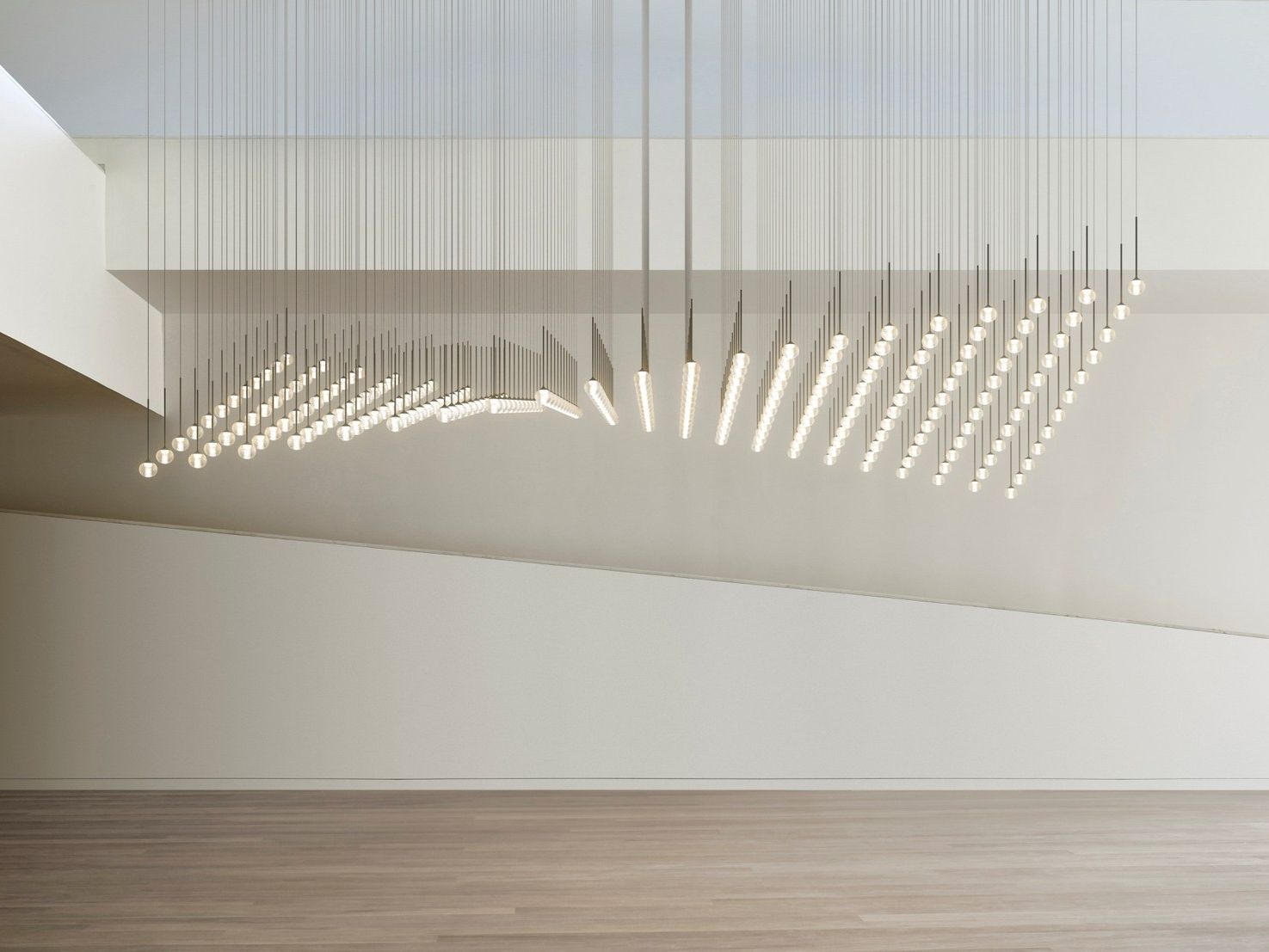 ALGORITHM Lampada a sospensione in vetro soffiato By Vibia | design Toan Nguyen