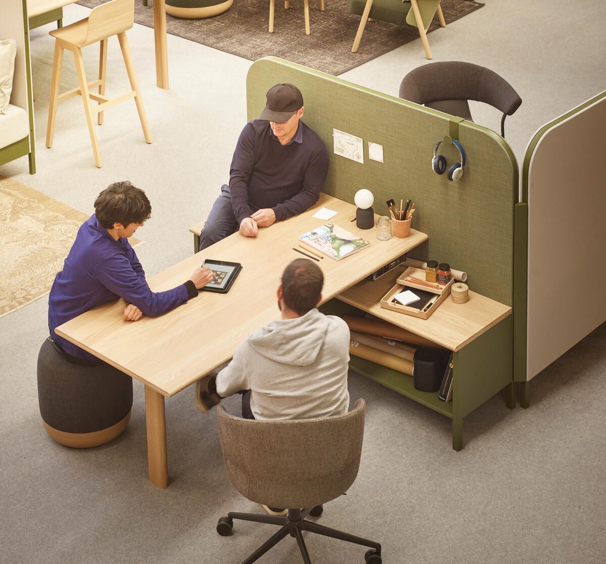 ZUZULU Office booth By Alki | design Iratzoki Lizaso