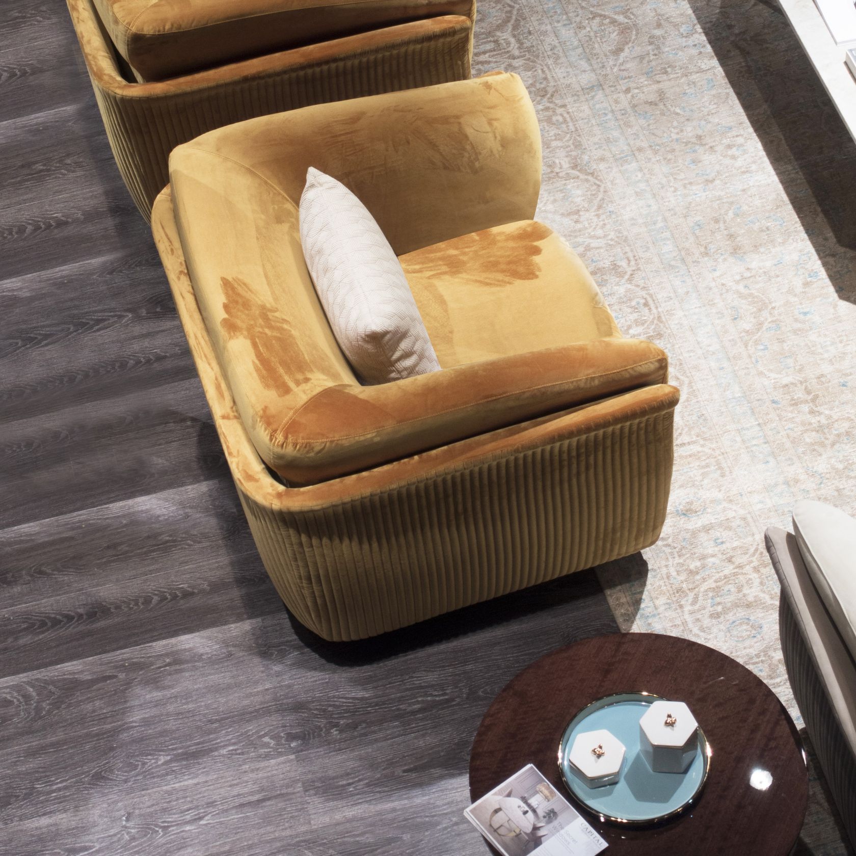 ALLURE | Sofá By Capital Collection diseño BOATTOMARTINOstudio