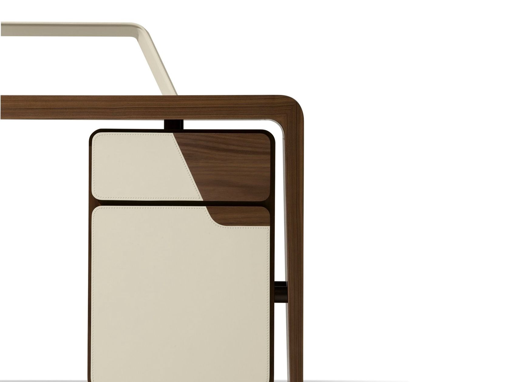 ALMA Writing desk By Giorgetti | design Pamela Amine