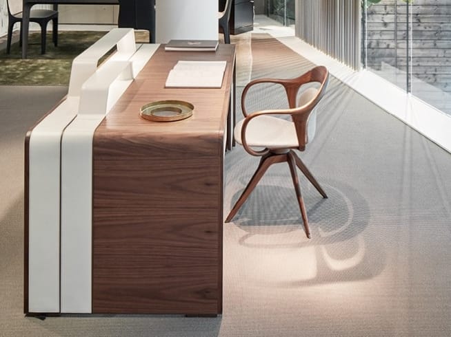 ALMA Writing desk By Giorgetti | design Pamela Amine