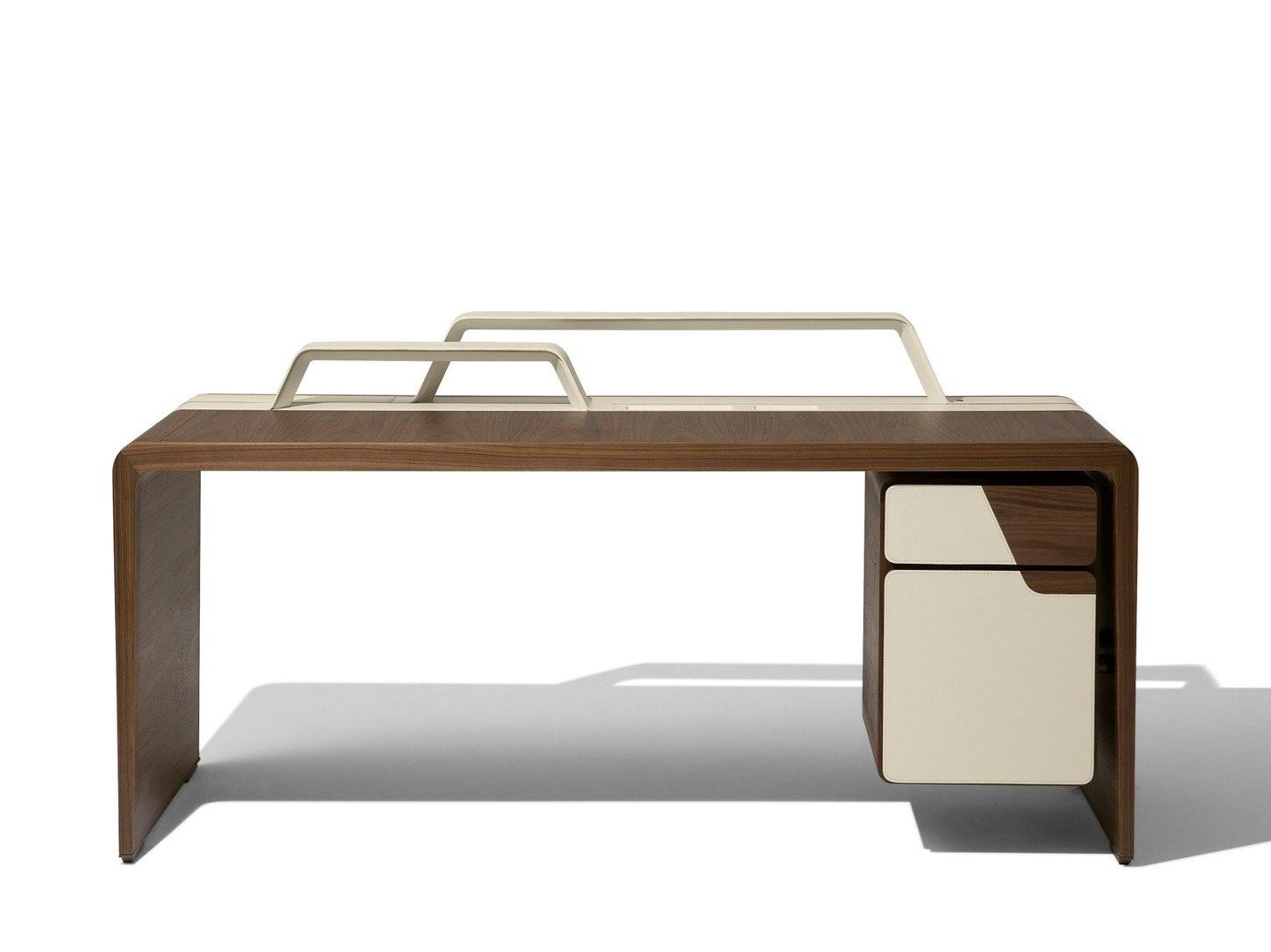 ALMA Writing desk By Giorgetti | design Pamela Amine
