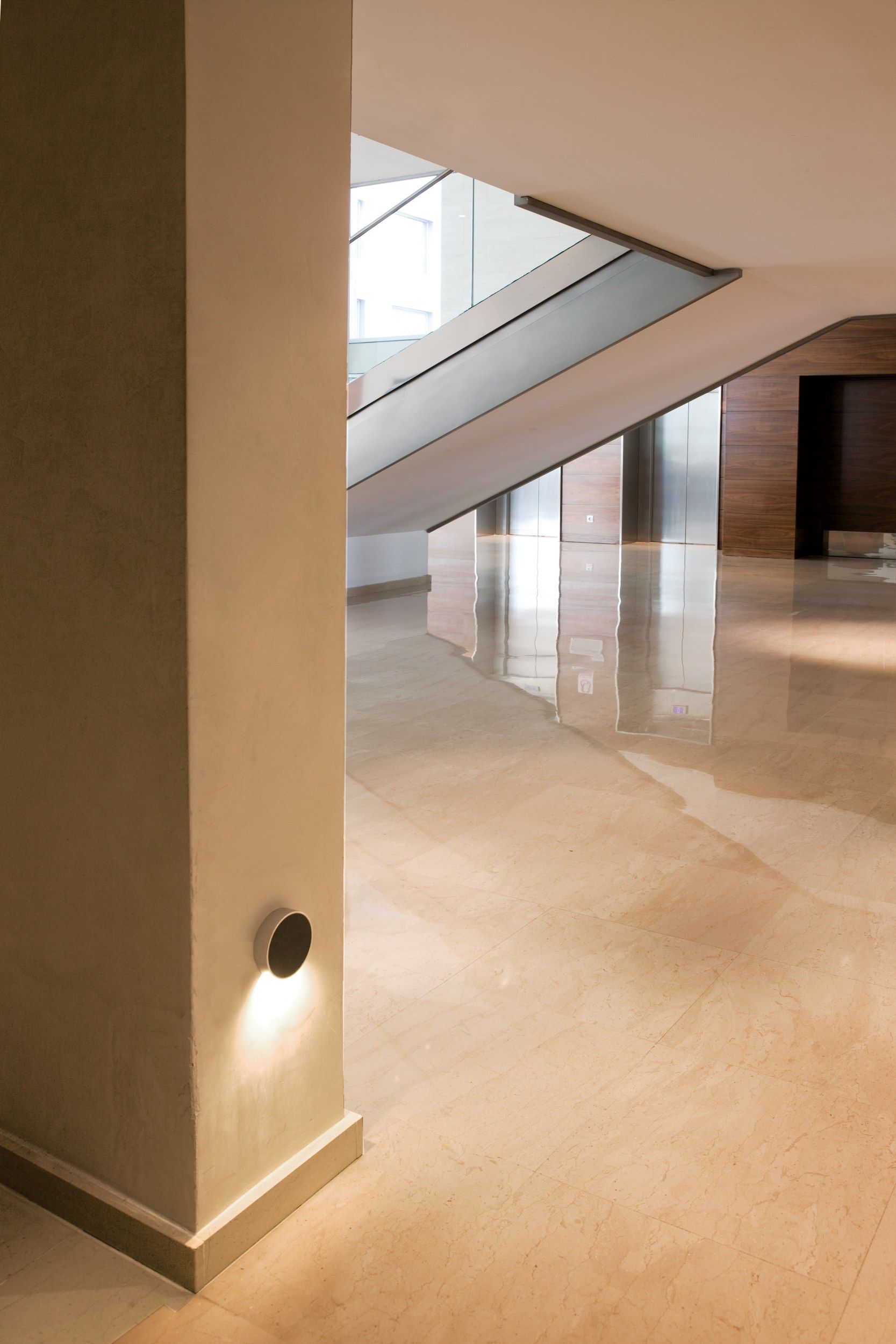 ALPHA 7920 wall lamp By Vibia