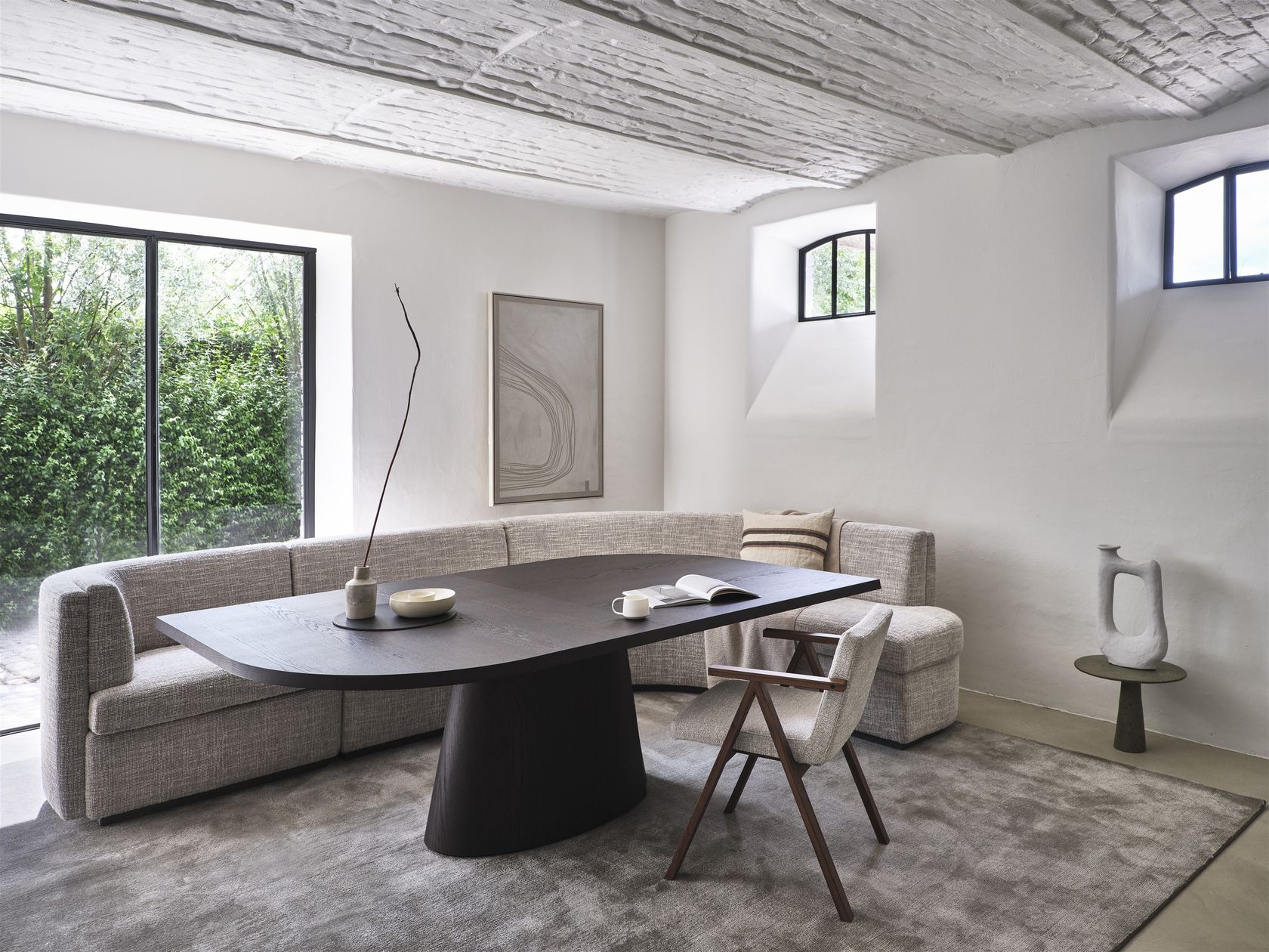 ALTER table By Linteloo design Anthony Guerrée