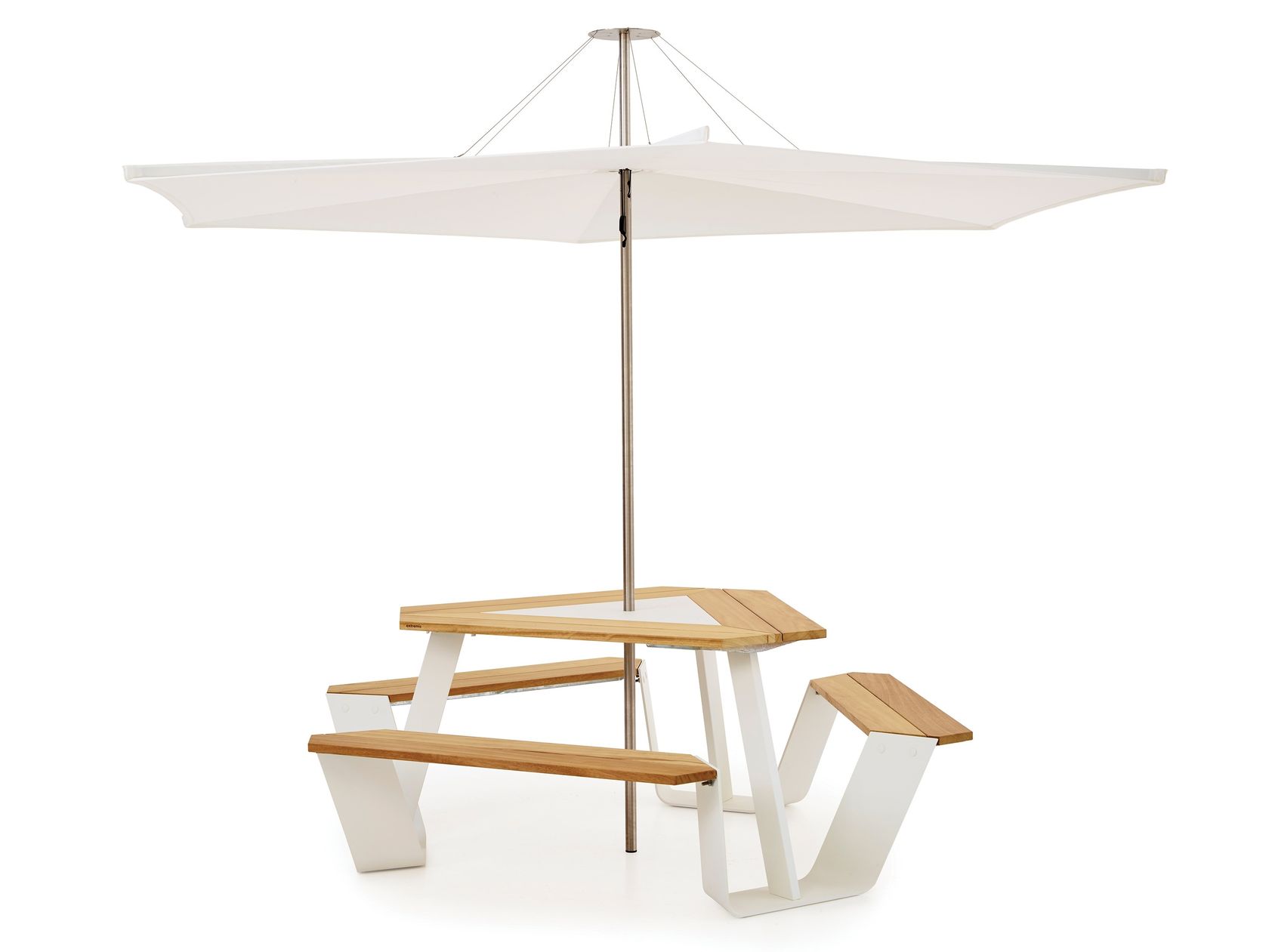 ANKER | Powder coated steel picnic table By Extremis