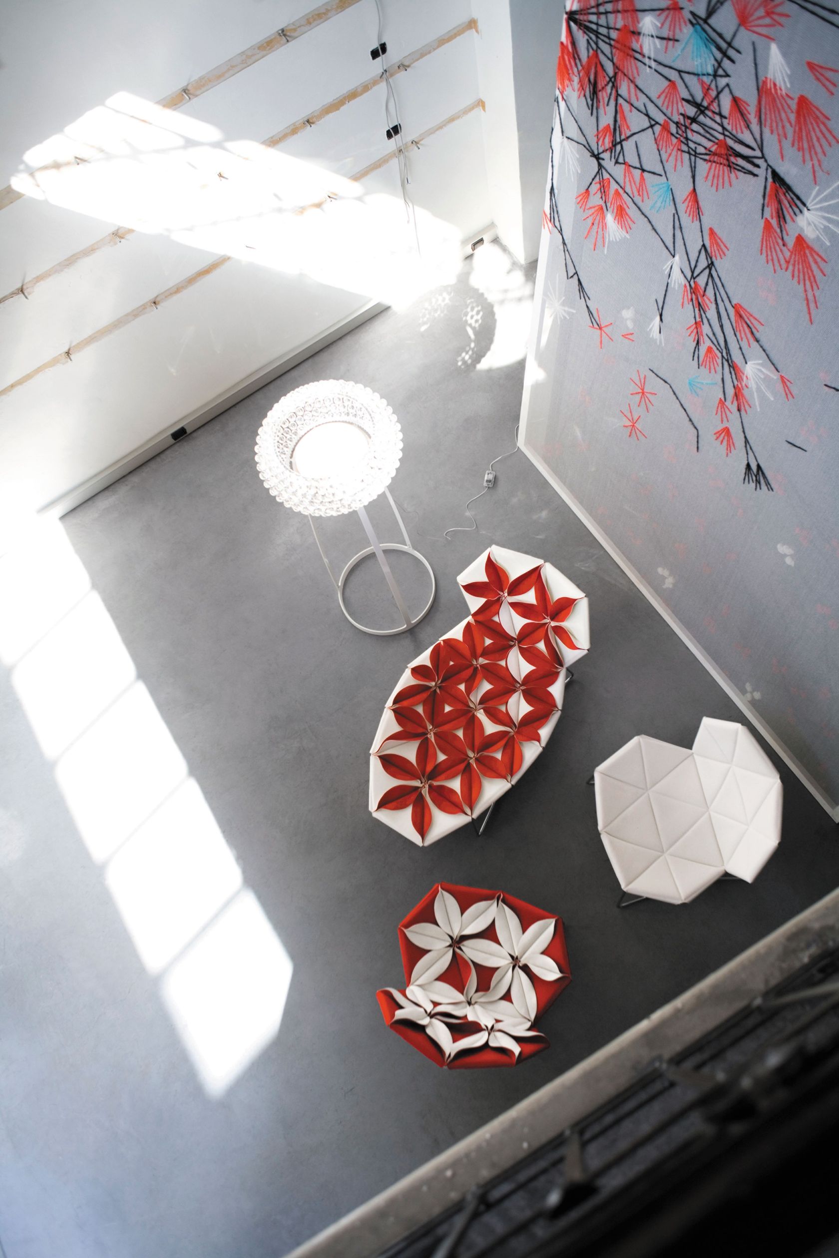 ANTIBODI 安乐椅 By Moroso | design Patricia Urquiola