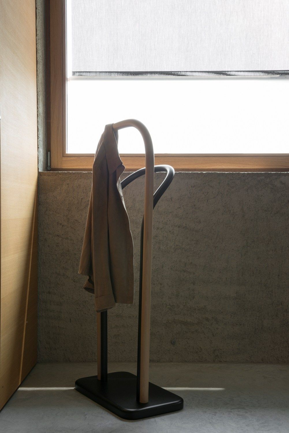 ARCH CLOTHES VALET Valet stand By Wiener GTV Design