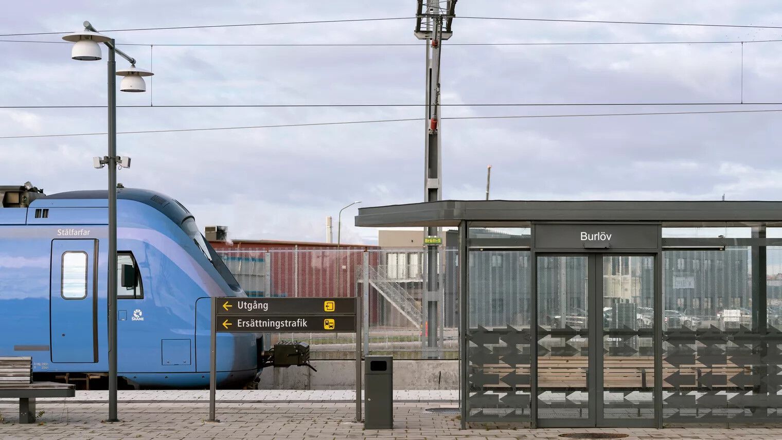 ASSA ABLOY SL600 Automatic entry door By ASSA ABLOY Entrance Systems