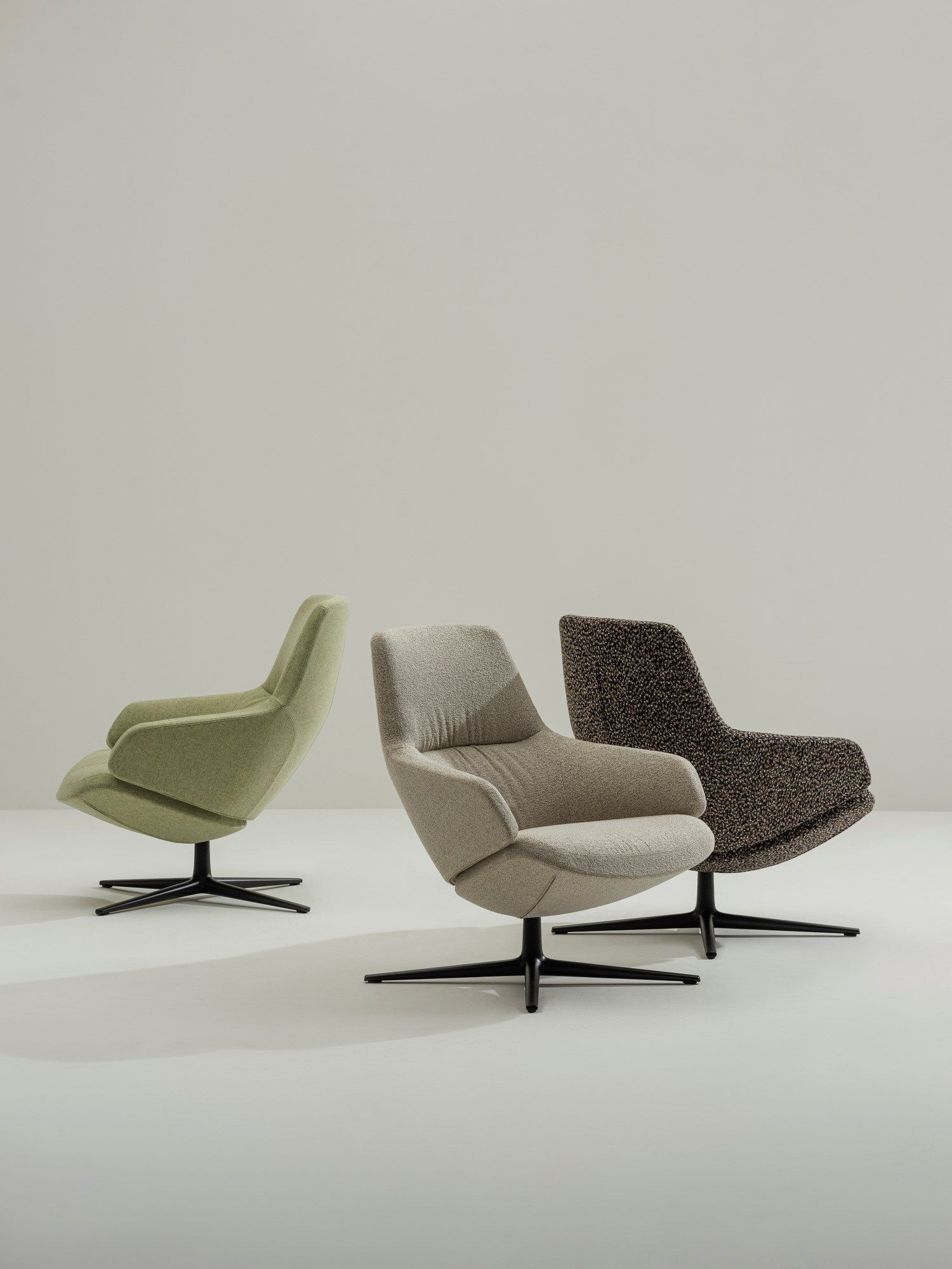 ASTON CLUB Fabric armchair with 4-spoke base with armrests By Arper ...