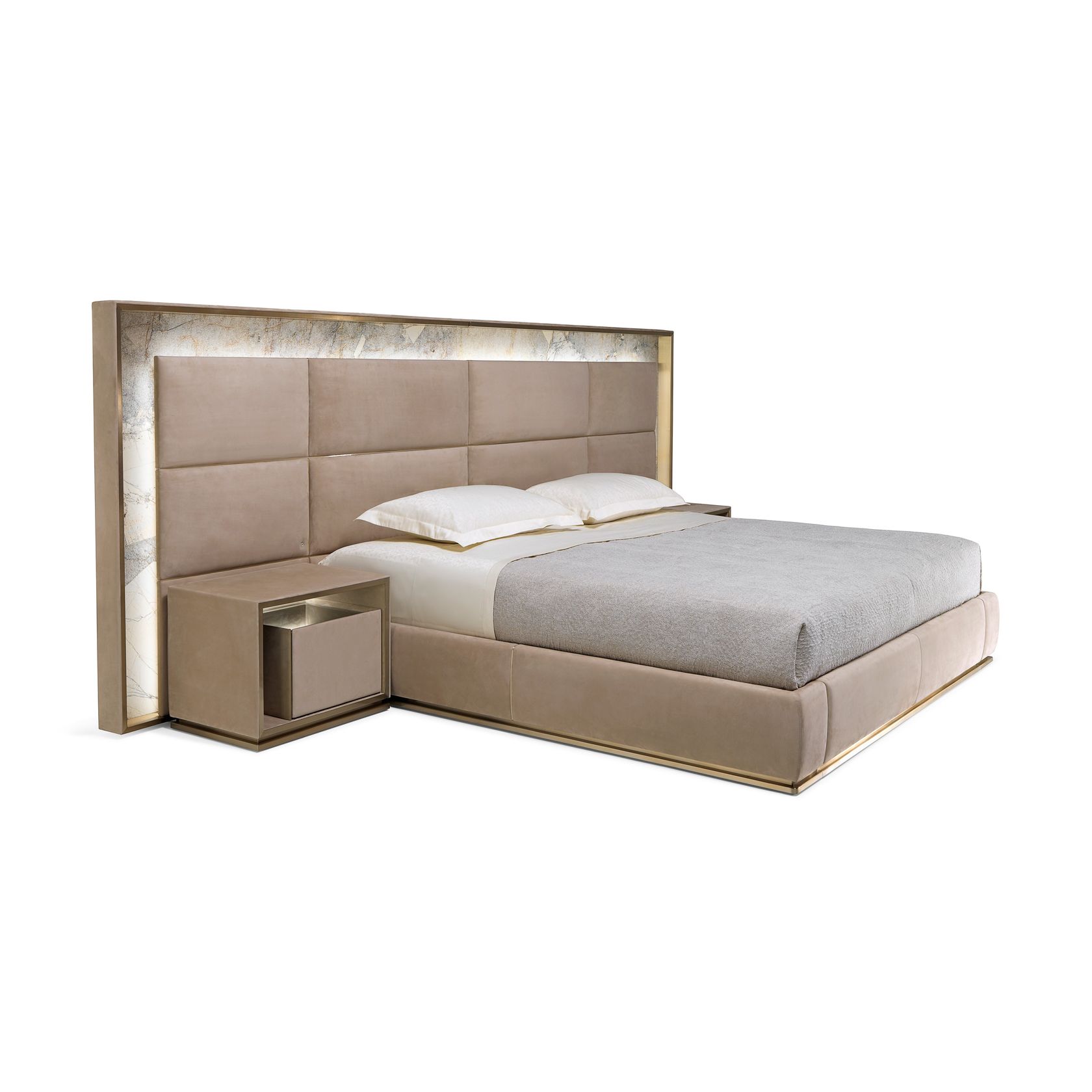 AUBADE Bed By Visionnaire | design Alessandro La Spada