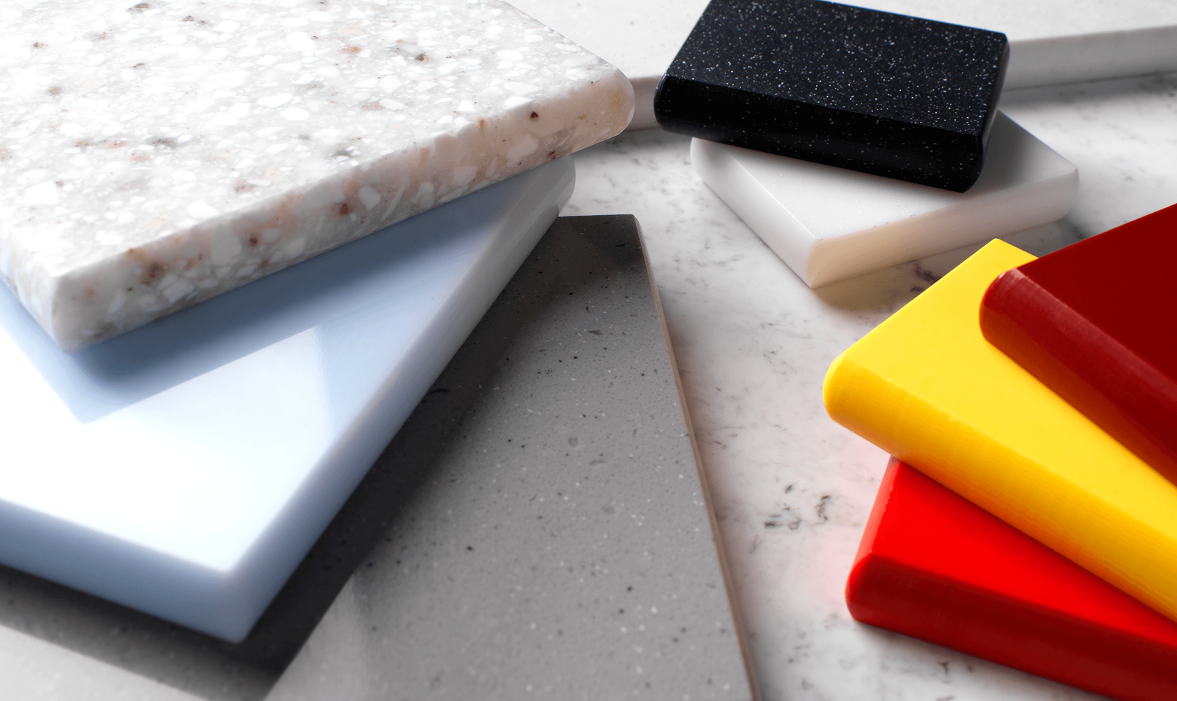 AVONITE | Office workstation By Avonite Surfaces