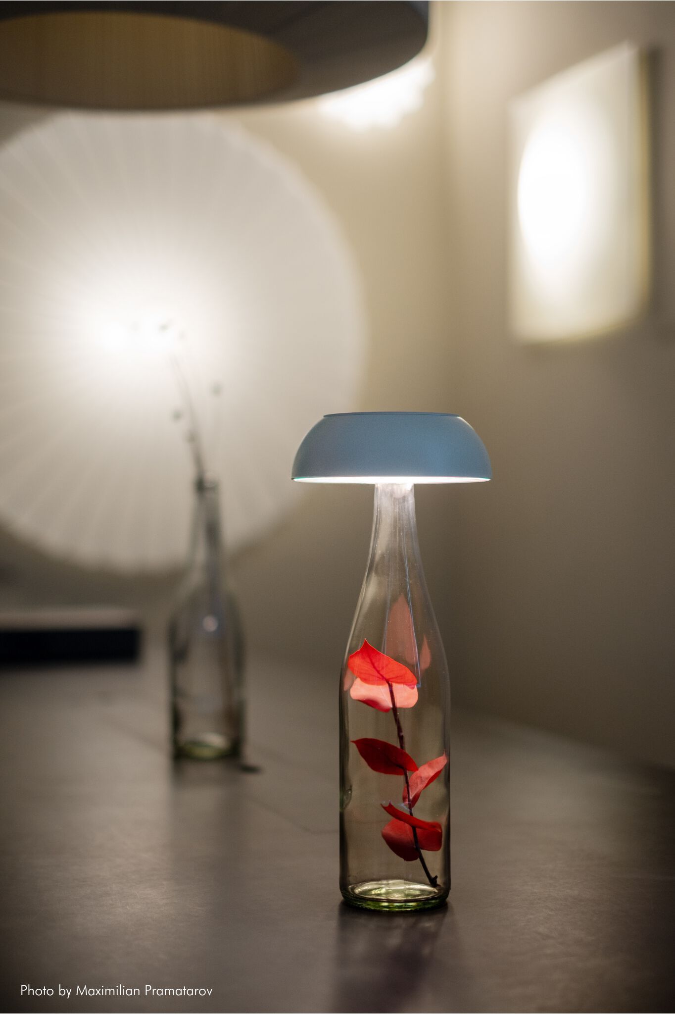 FLOAT Multifunctional portable table lamp By AXOLIGHT | design Mario ...