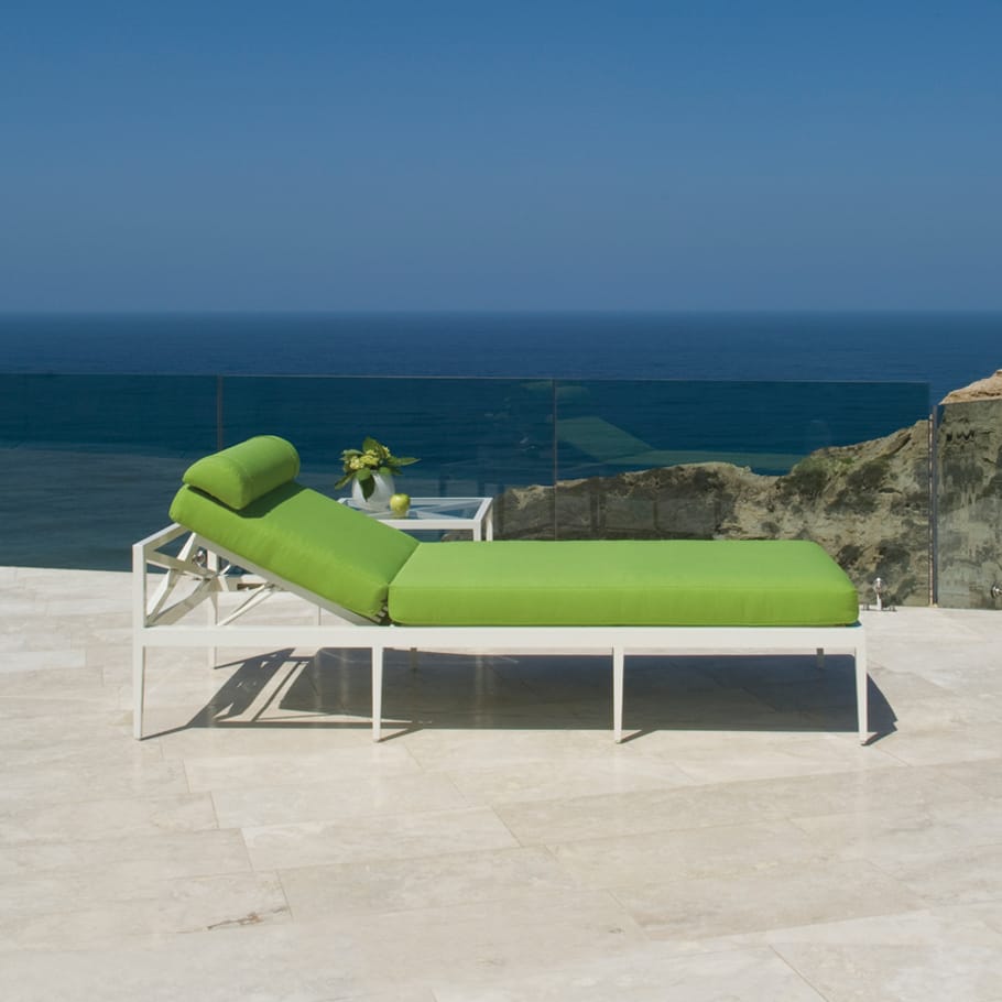 AZIMUTH CROSS | Side table By JANUS et Cie design Michael Vanderbyl