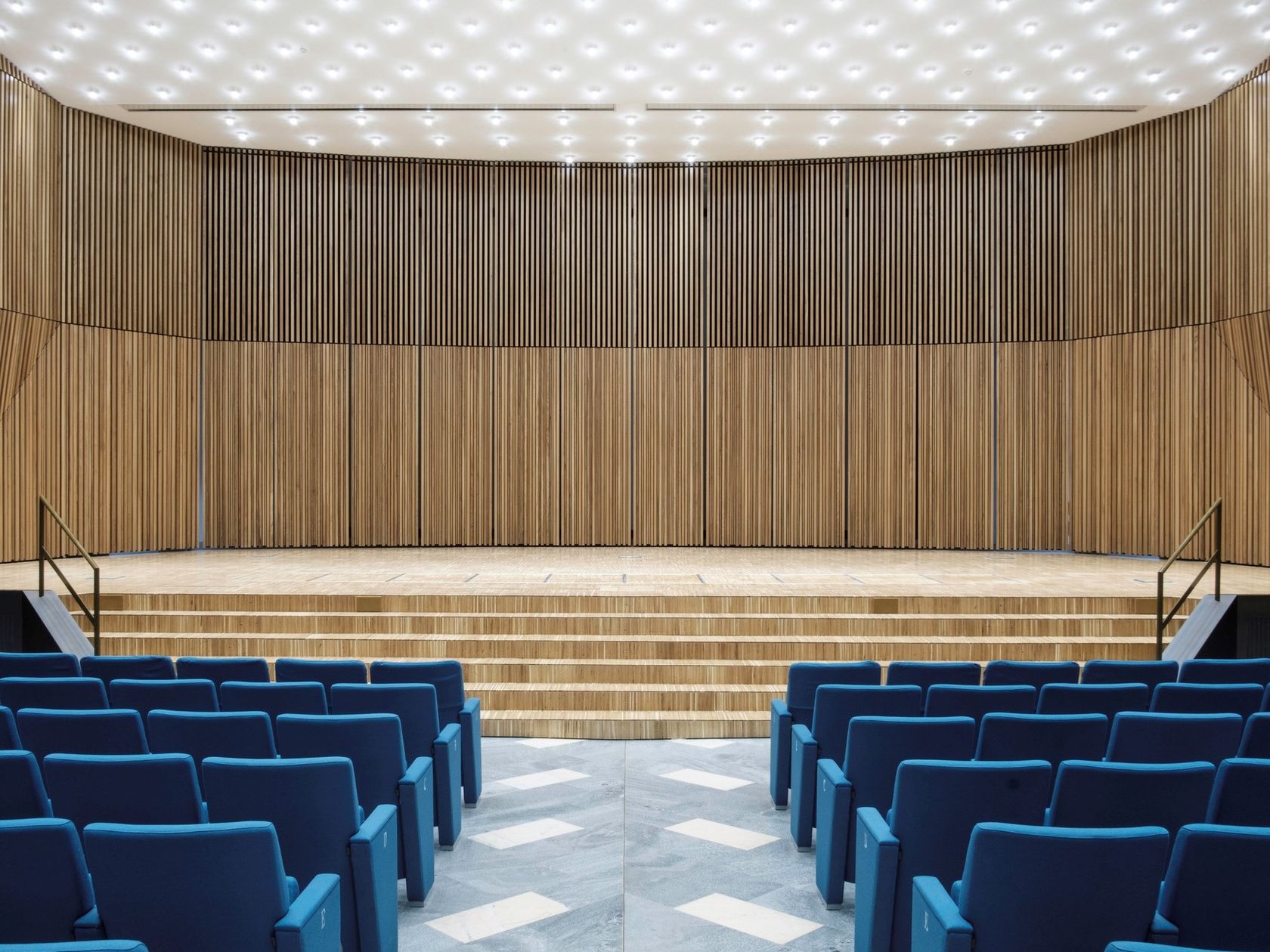 D100 | Wooden movable wall By Estfeller Pareti