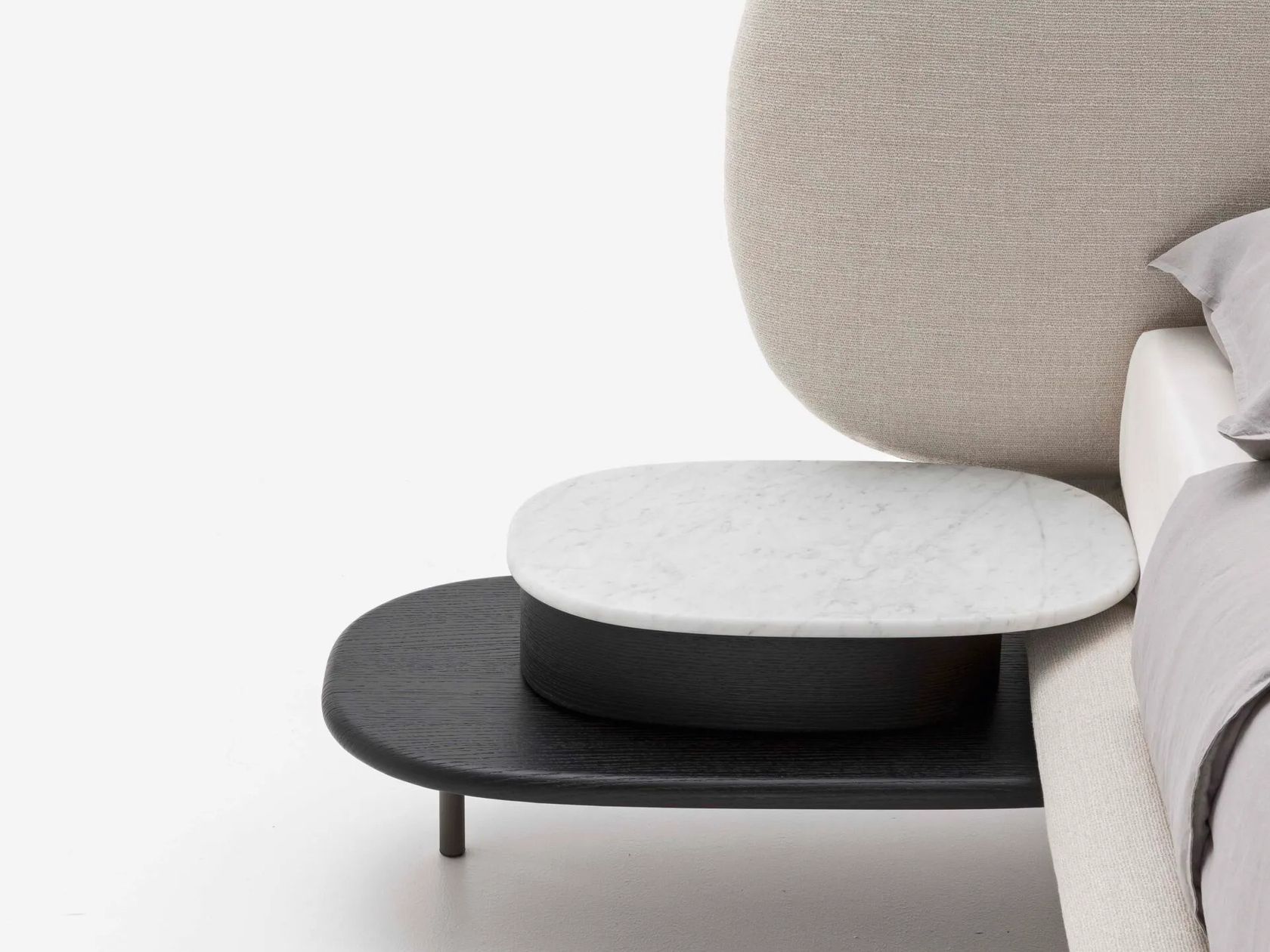 NEYÕ Bed By Alf DaFrè