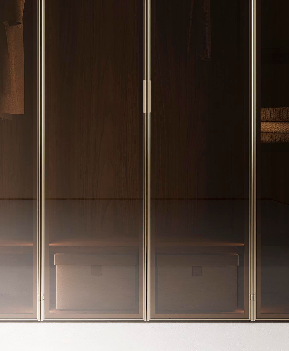 POKER - PURE Wardrobe with swinging doors By Alf DaFrè