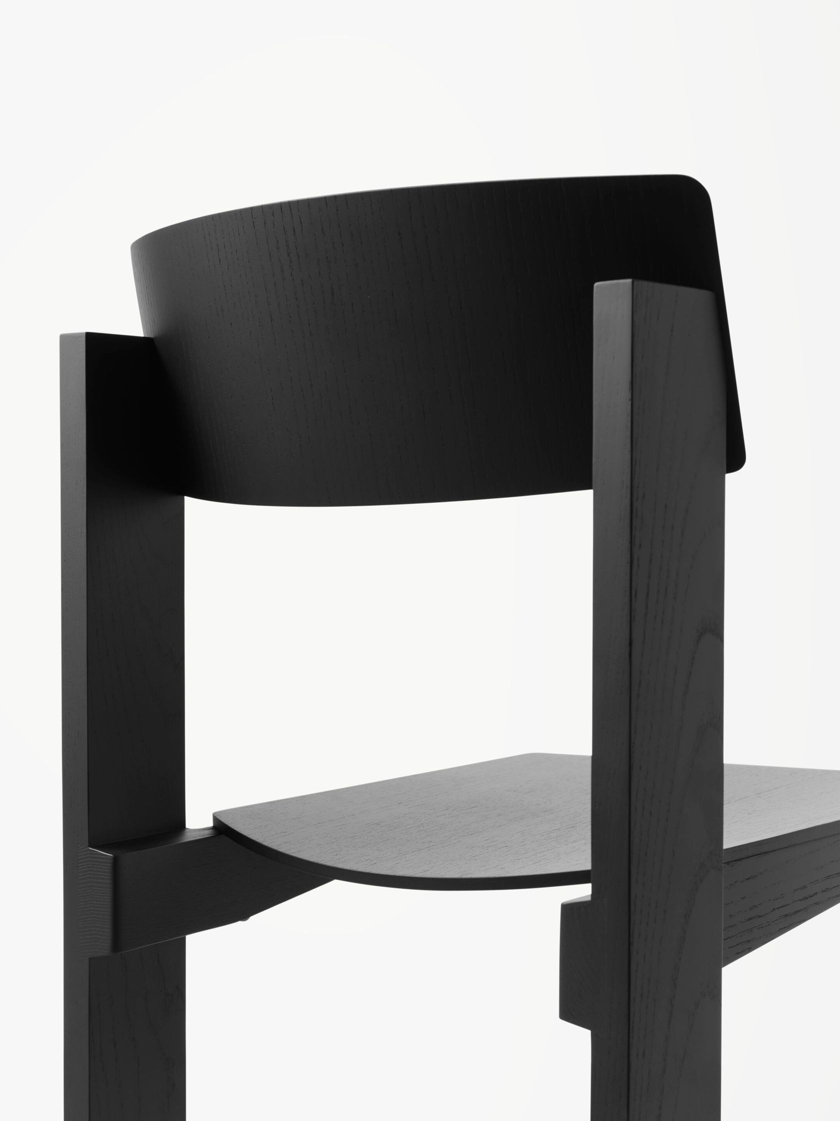 LIRA Chair By Alias