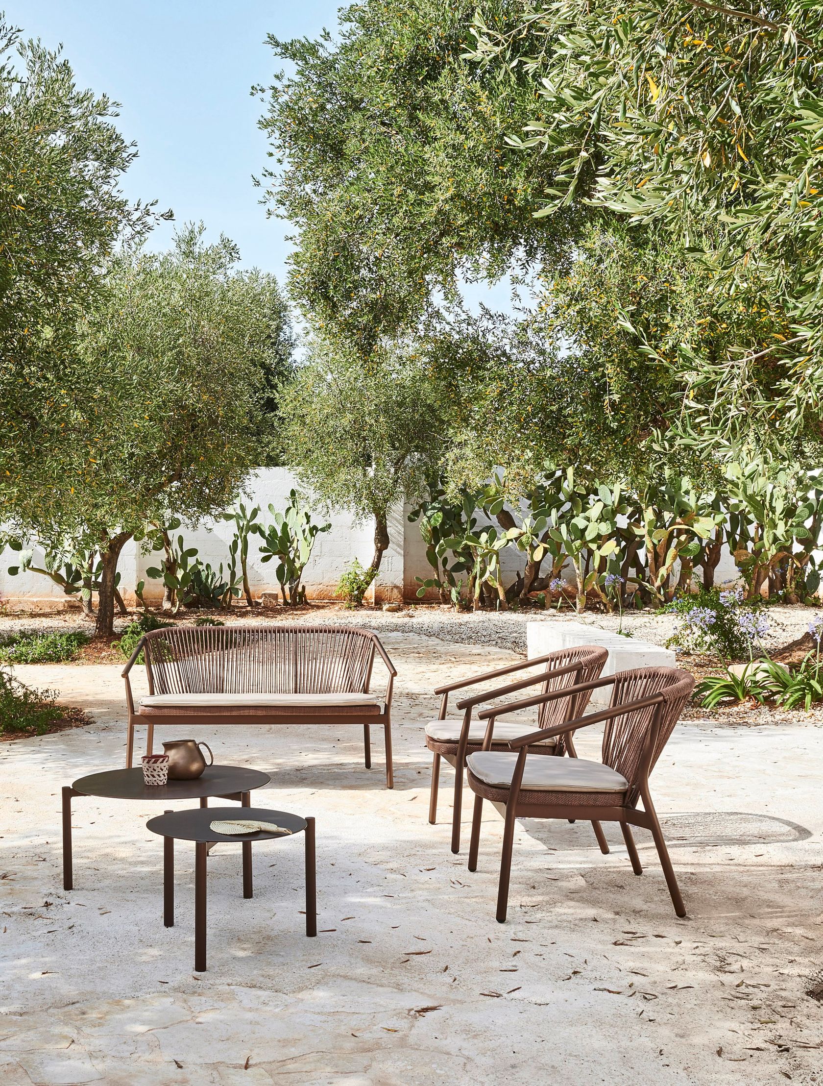 BAHIA | Coffee table By Varaschin design Calvi Brambilla