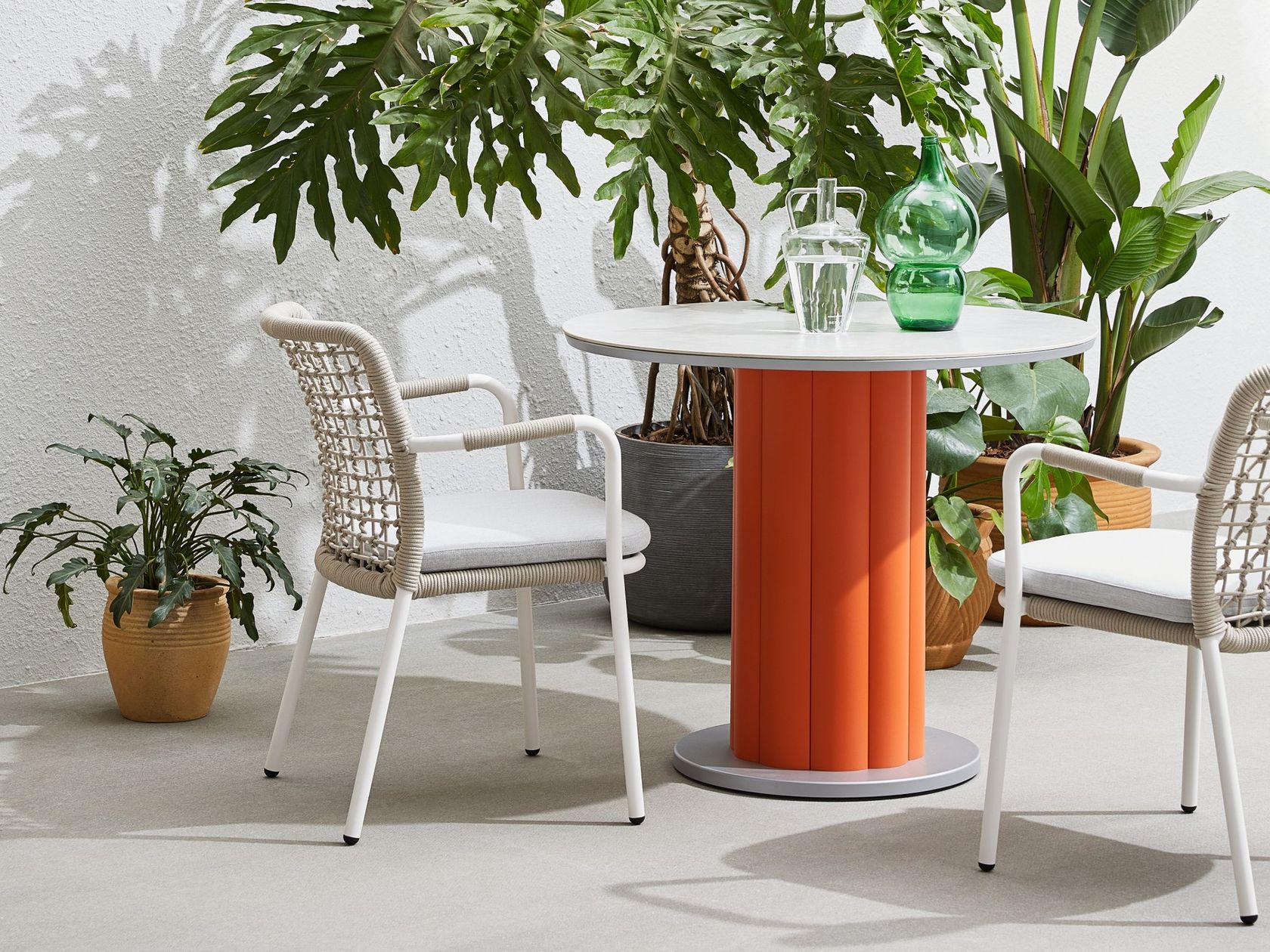 BANYAN TREE | Chair with armrests By Kun Design design Kun Qi