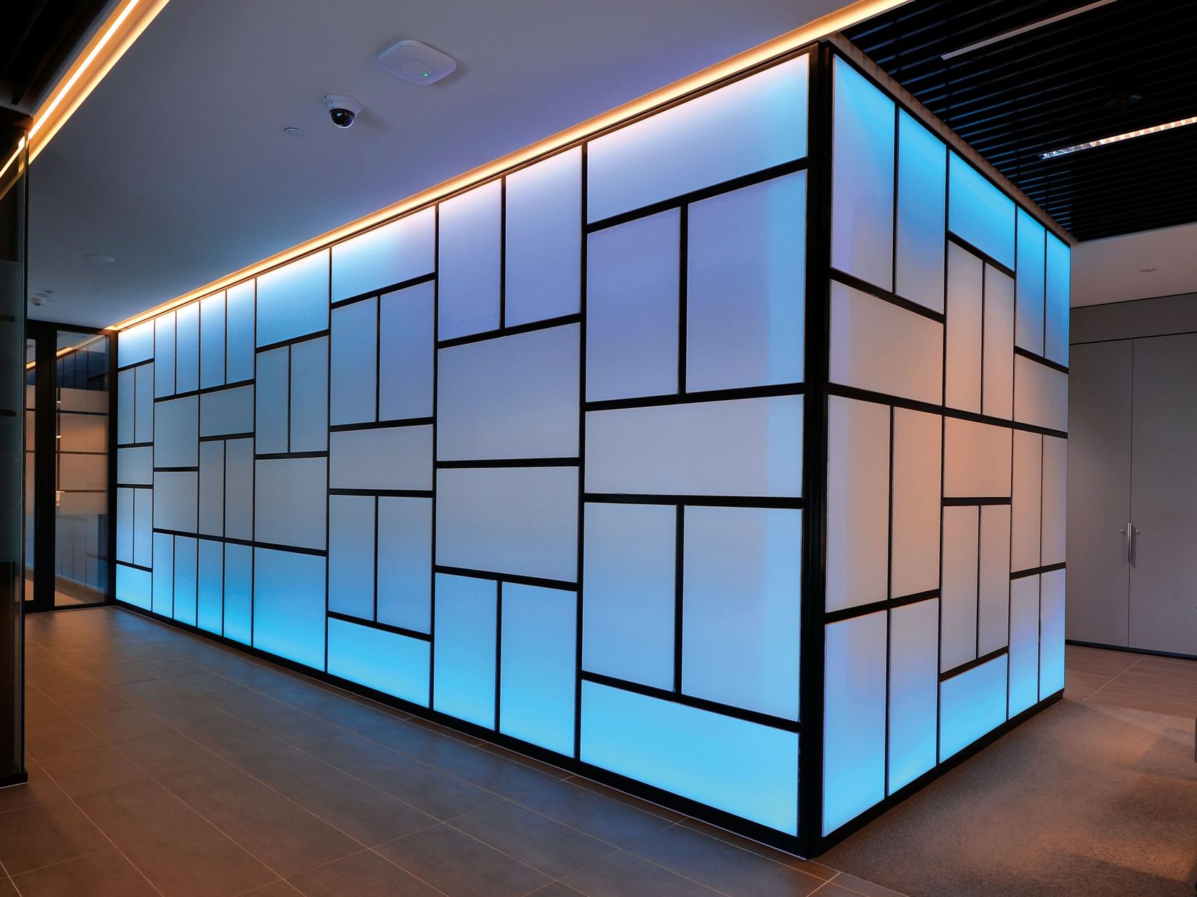 Acoustic indoor backlit plastic Stretch wall BARRISOL® MURAL By BARRISOL
