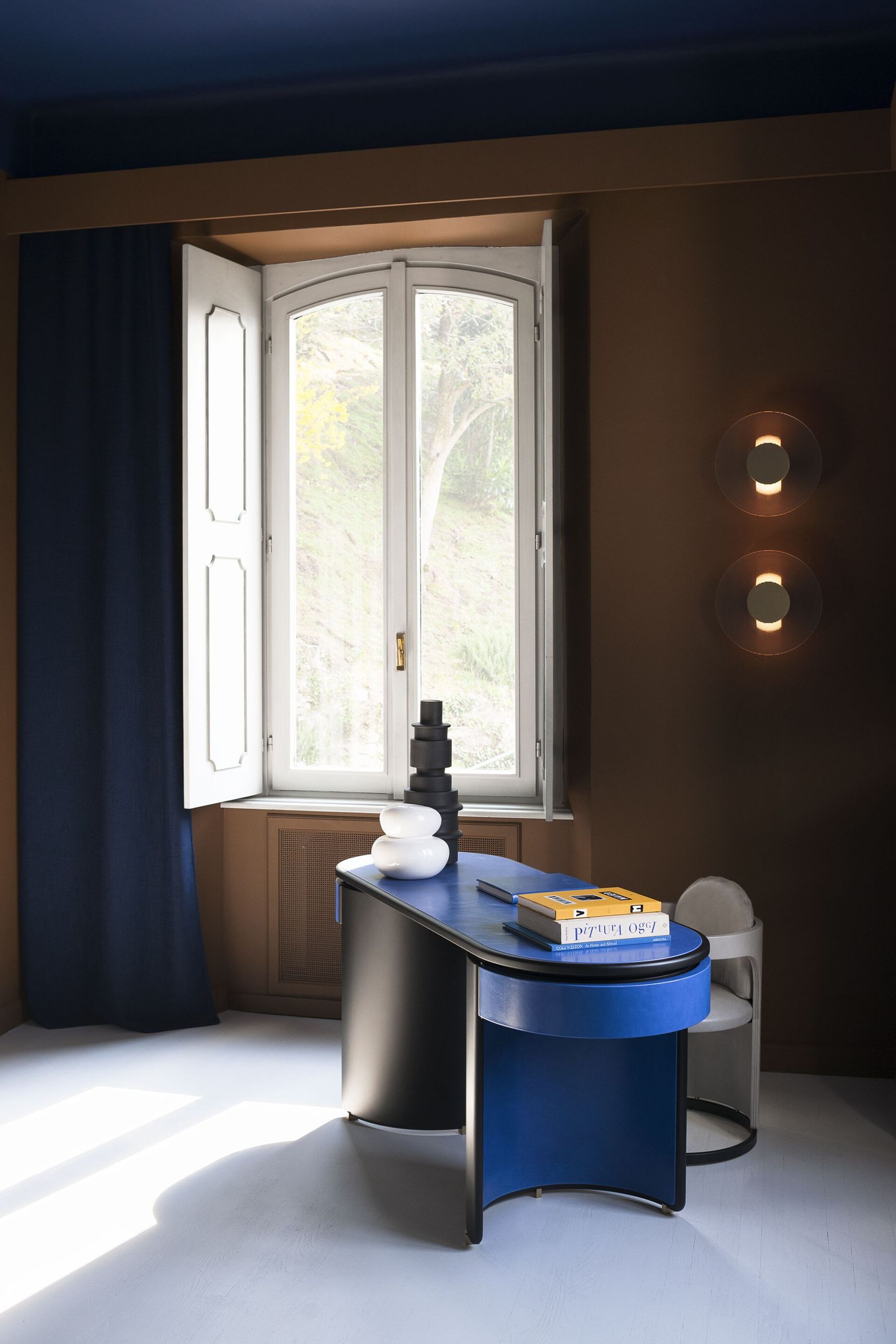 PARSEC Secretary desk By Baxter | design Pietro Russo