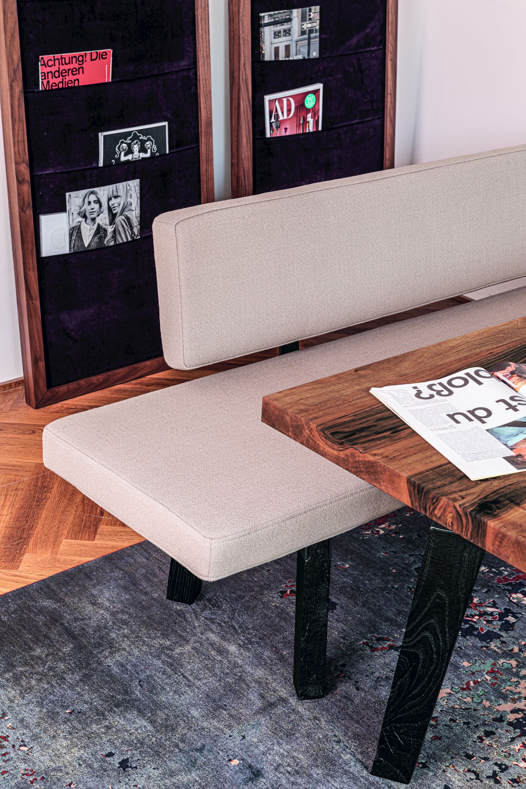 BB 32 | Leather bench Leather bench with back By JANUA