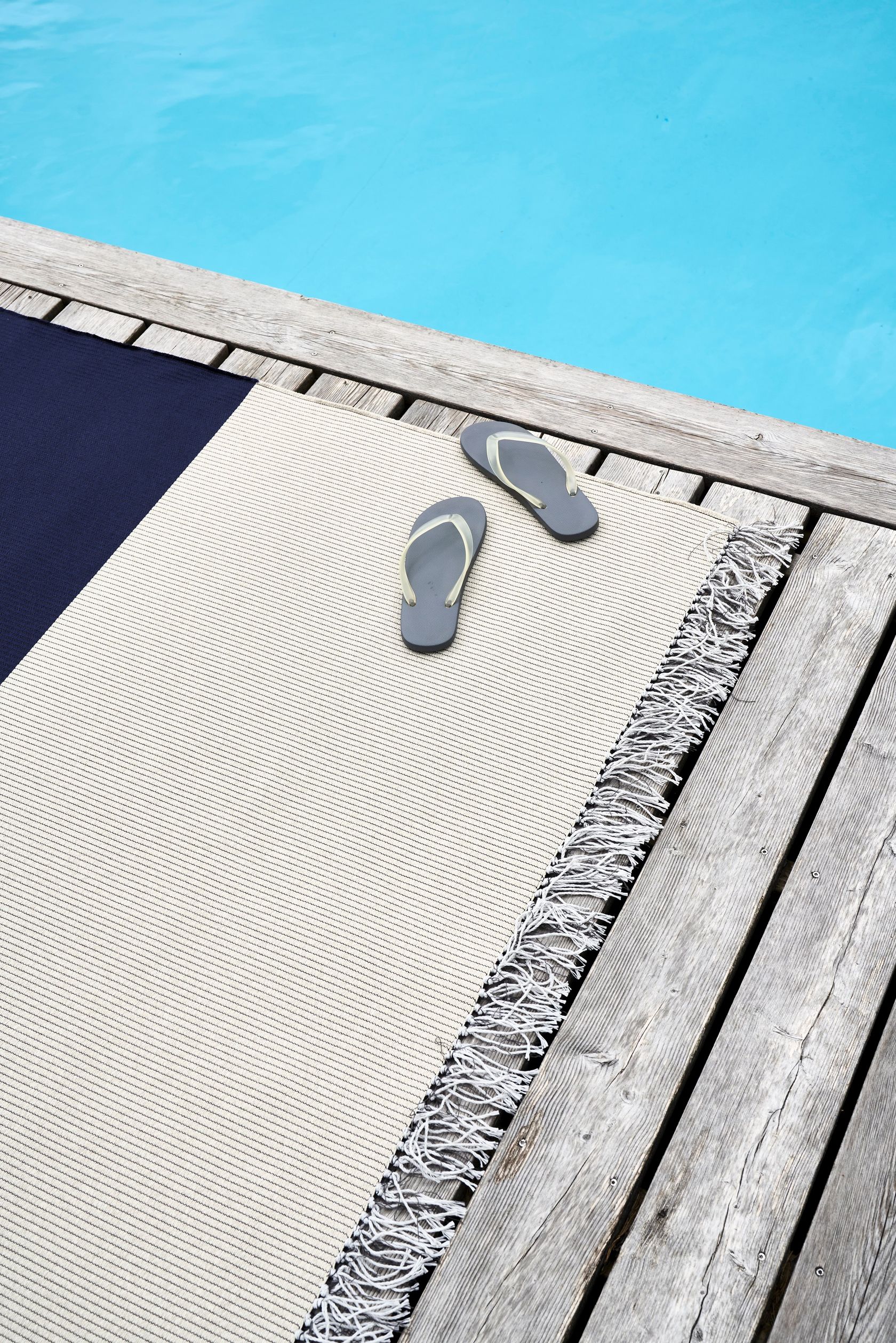 BEACH IN / OUT Polypropylene outdoor rugs By Woodnotes