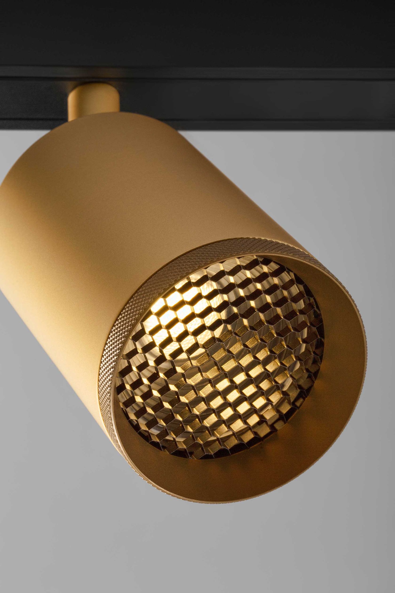 BEAM MASTER LED adjustable ceiling spotlight By Olev | design Marc Sadler