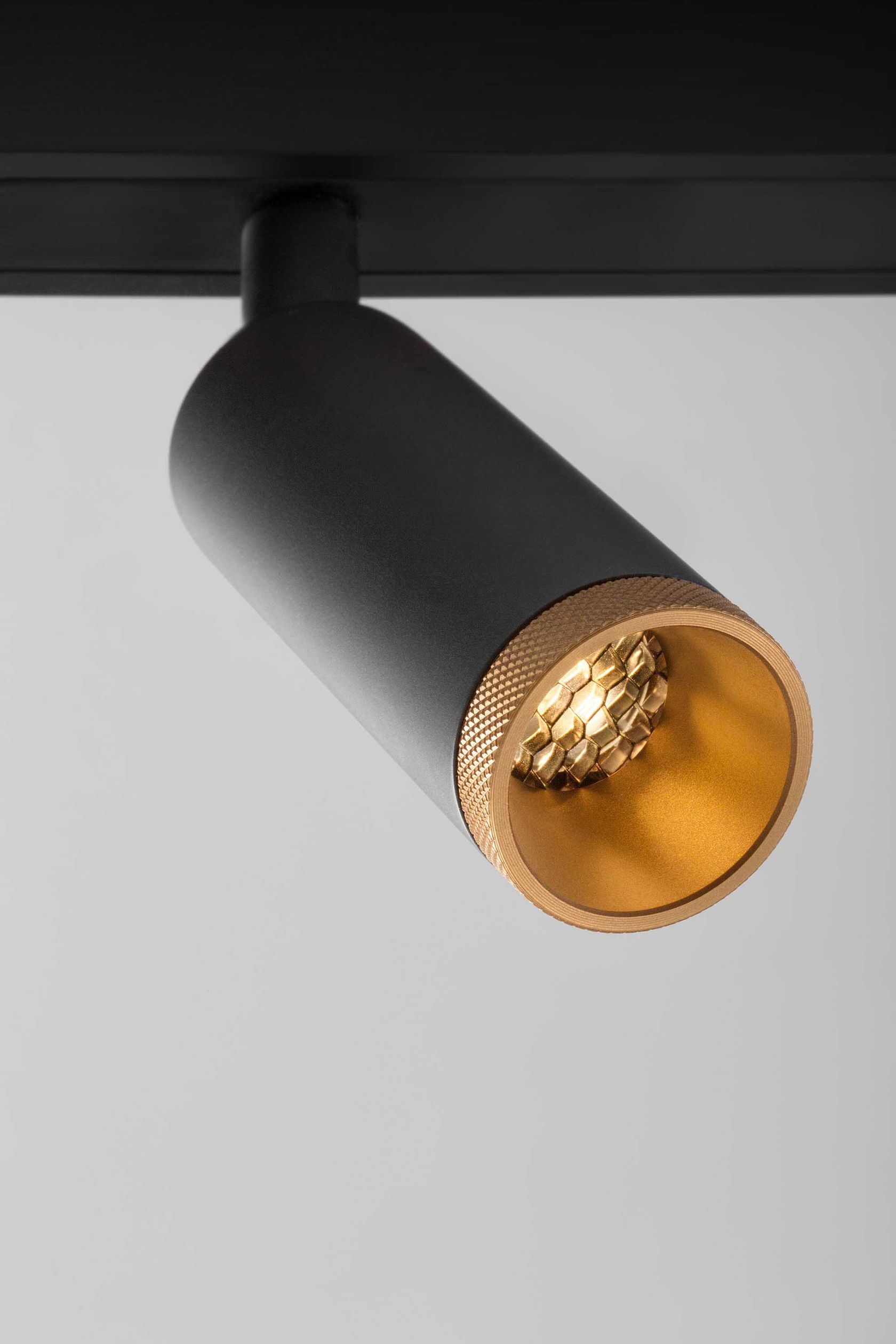 Lampe sur rails en métal BEAM MASTER TRACK By Olev design Marc Sadler
