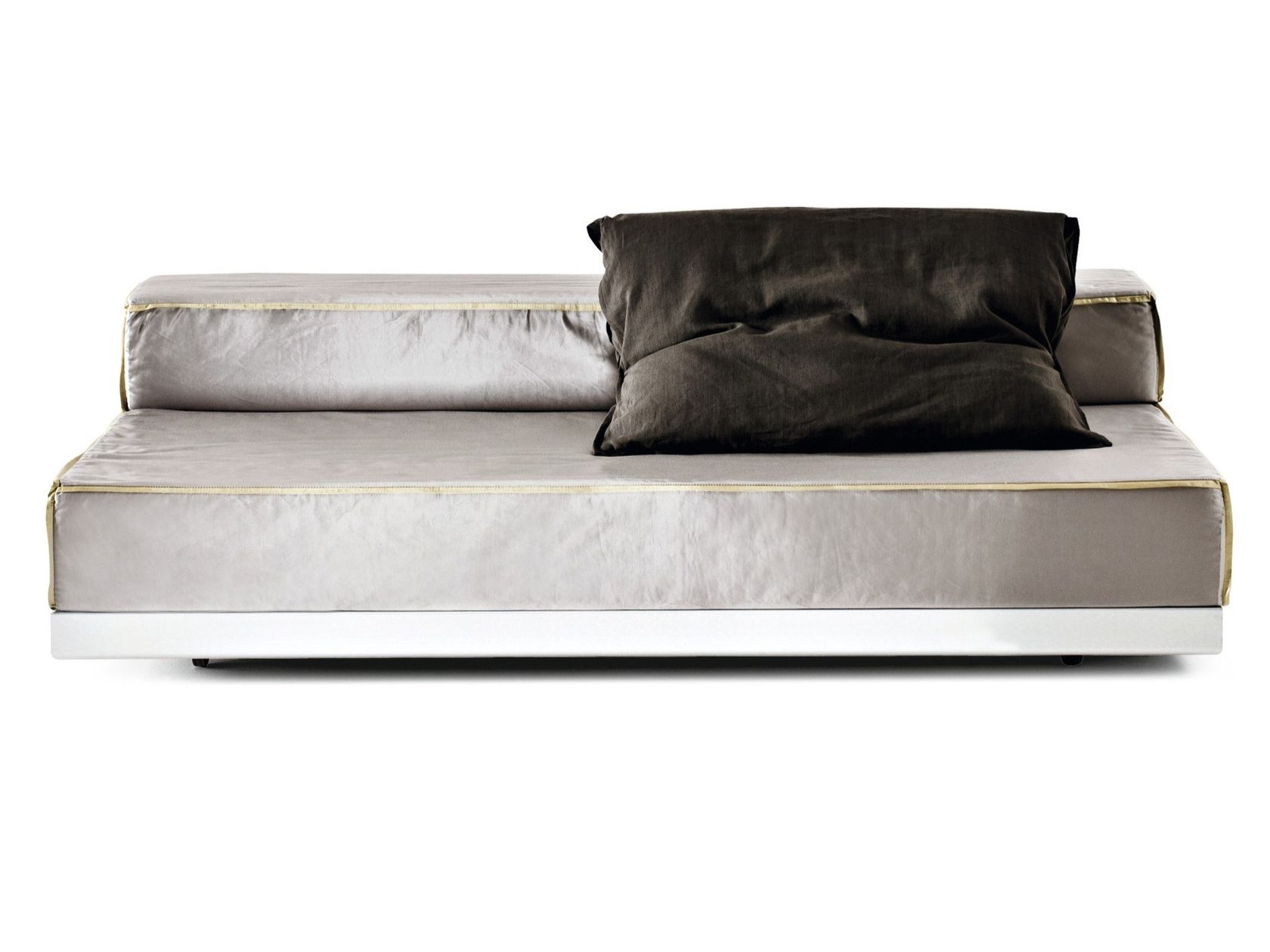 BED & BREAKFAST Sofa bed By Saba Italia | design Giuseppe Viganò