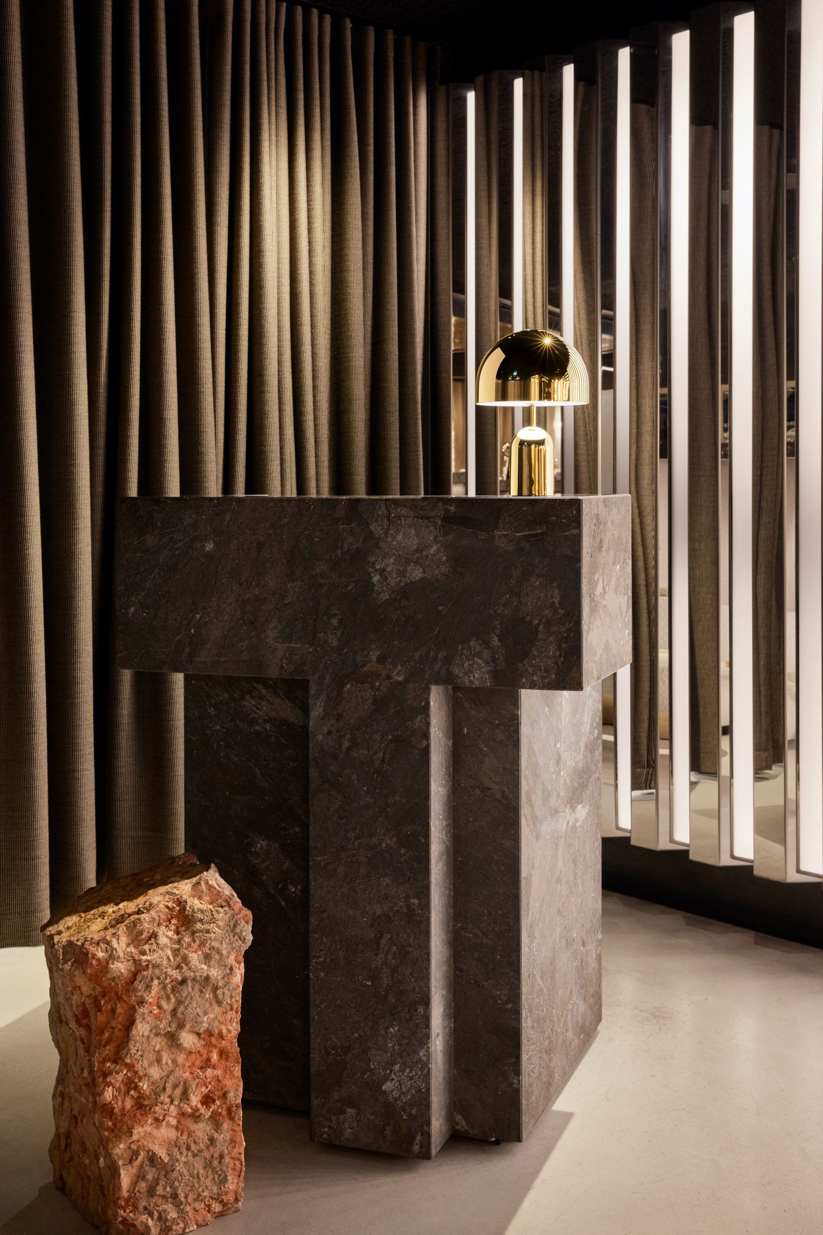 BELL TABLE LED Table lamp By Tom Dixon | design Tom Dixon designer