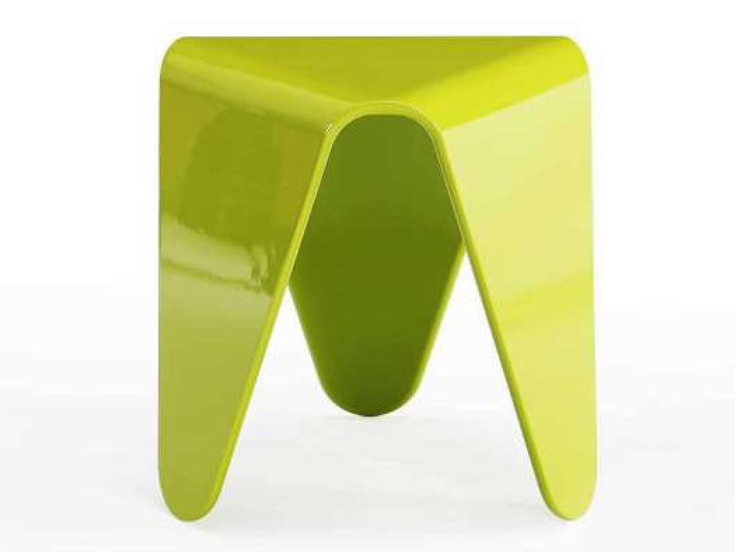 Triangular wooden coffee table BENDING By Now & Future design GOODO Design