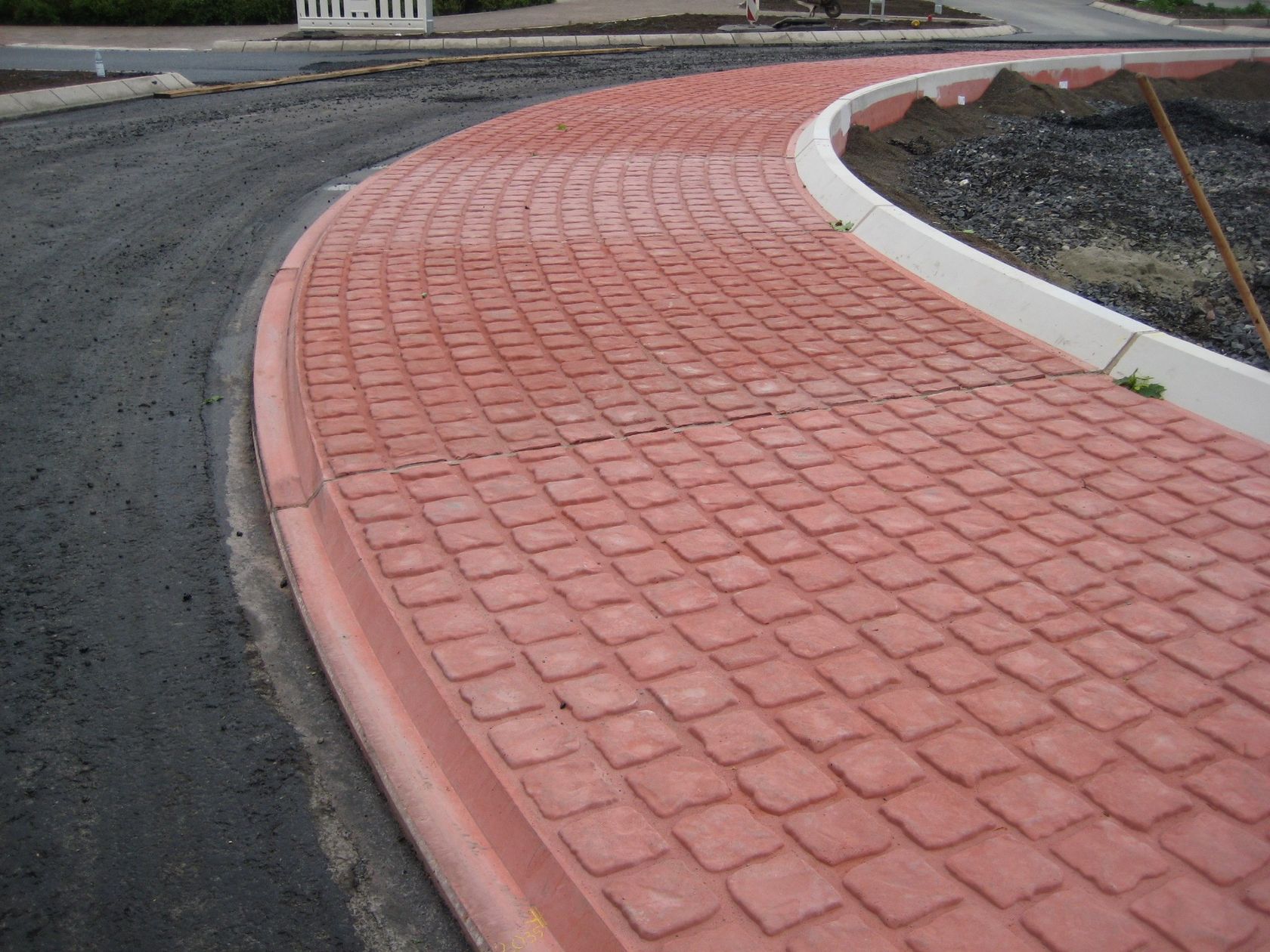 Additivo colorante per calcestruzzo CROMOBETON LIQUIDO - COPLAN ...