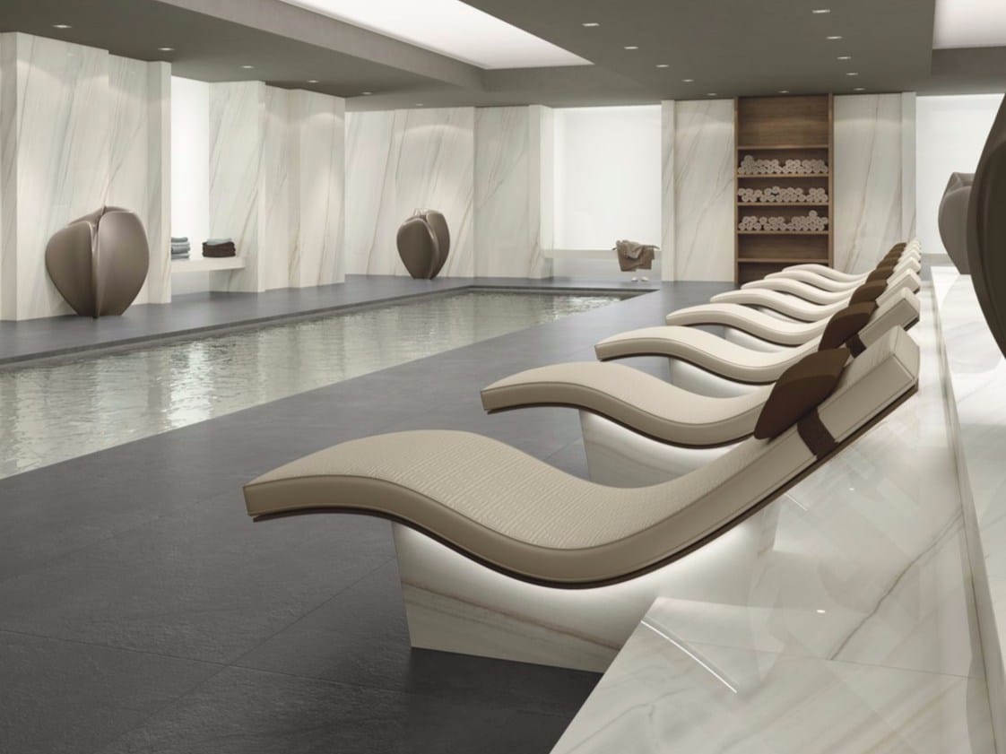 Wall/floor tiles with marble effect BIANCO LASA By FMG