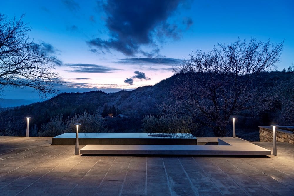 BLEND LED die cast aluminium bollard light By Platek