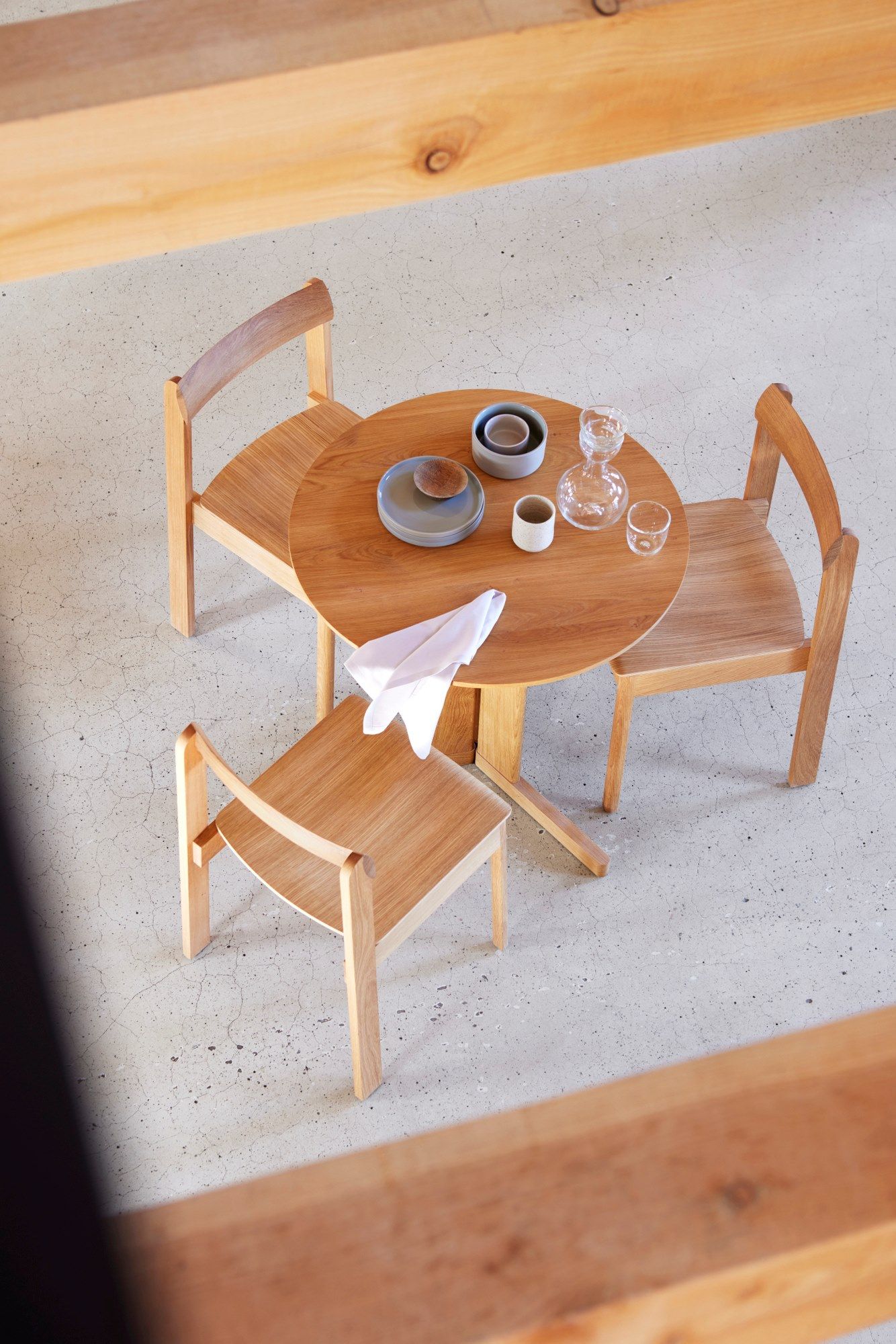 BLUEPRINT Stackable oak chair open back By Form & Refine