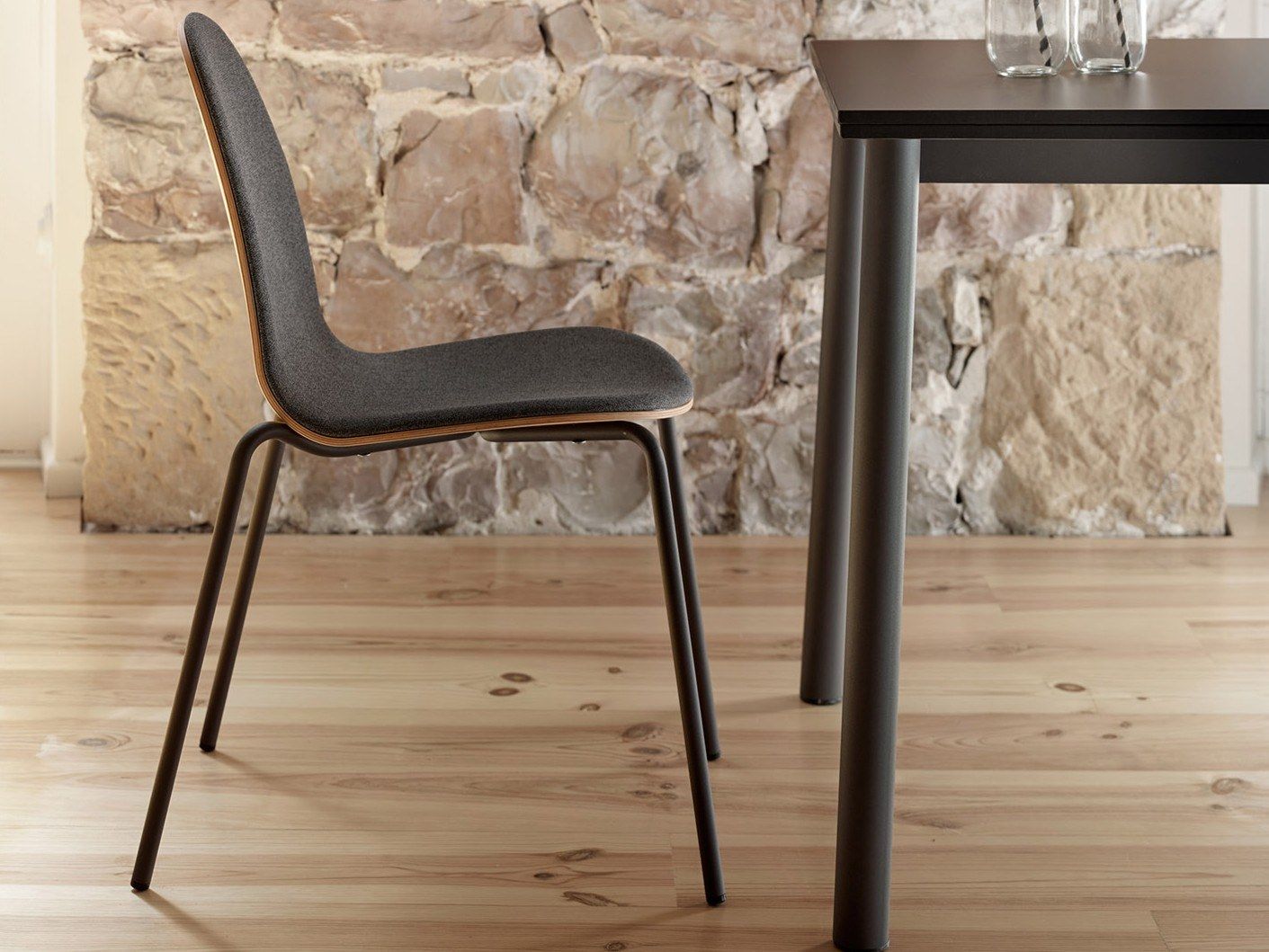 Stackable steel chair BOB STEEL By ONDARRETA