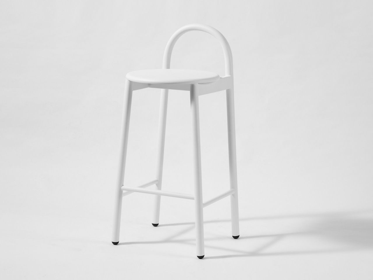 BOBBY | Garden stool By DesignByThem design Daniel Tucker