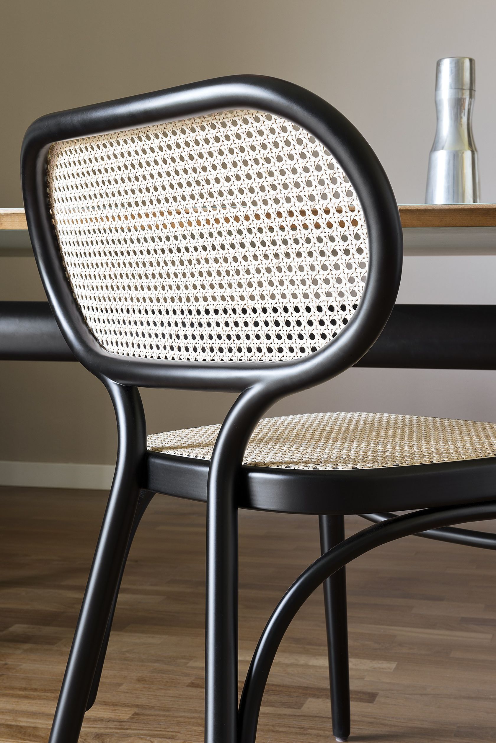 BODYSTUHL Chair By Wiener GTV Design | design Nigel Coates