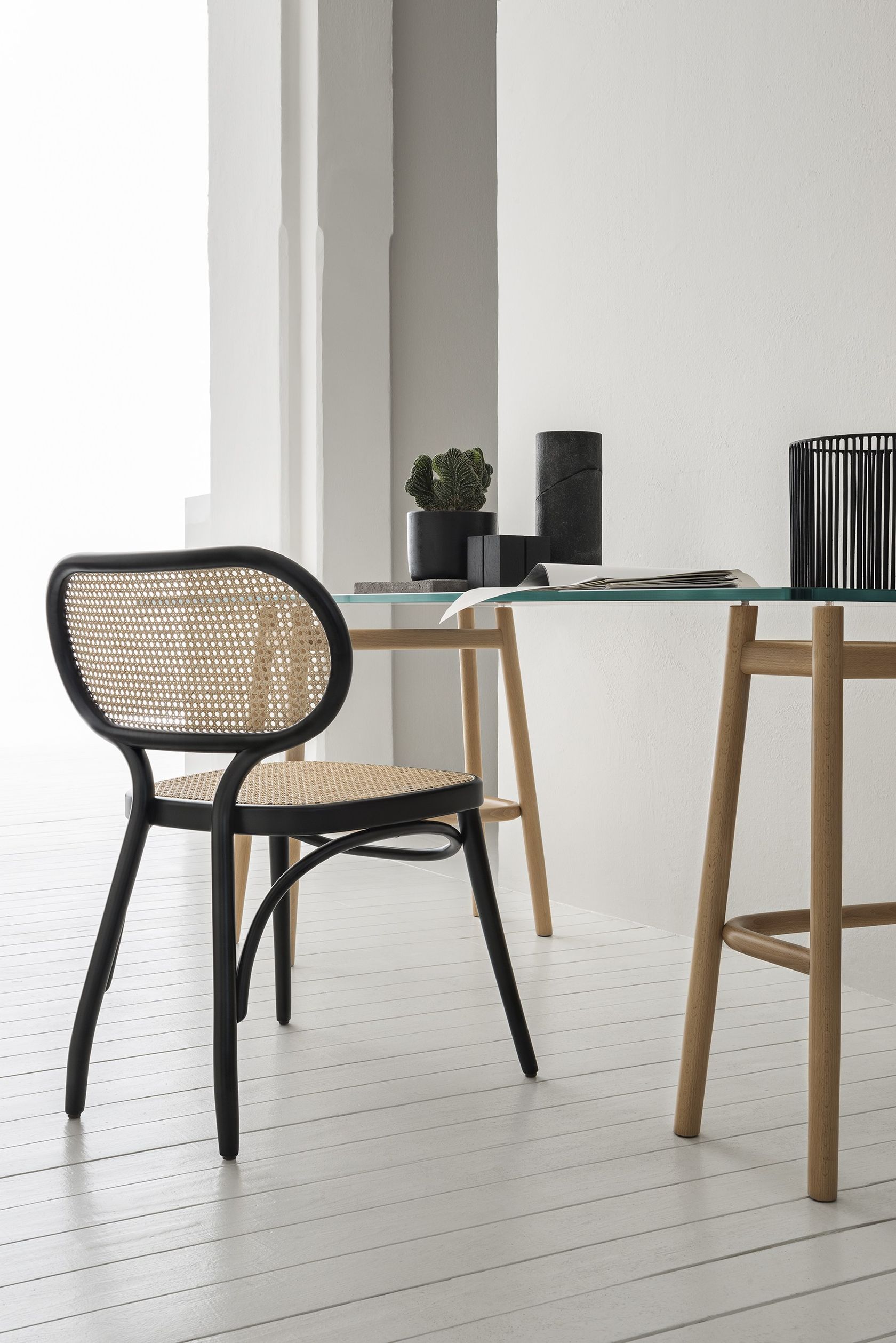 BODYSTUHL Chair By Wiener GTV Design | design Nigel Coates