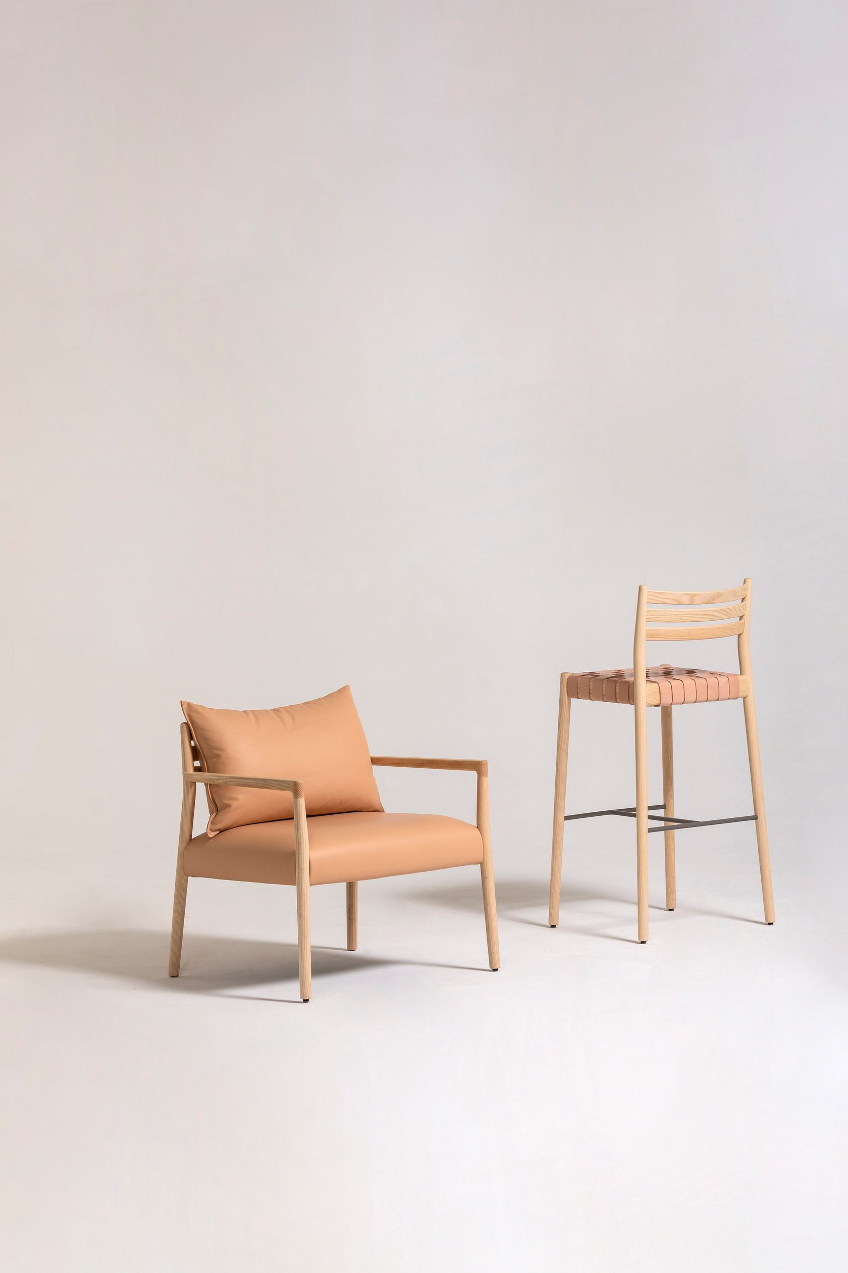 BOGART Upholstered leather easy chair with armrests By Vergés | design ...