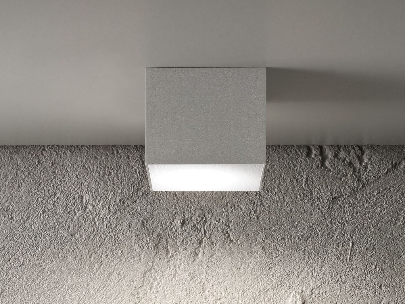 LED metal ceiling light BOX BIG By Olev