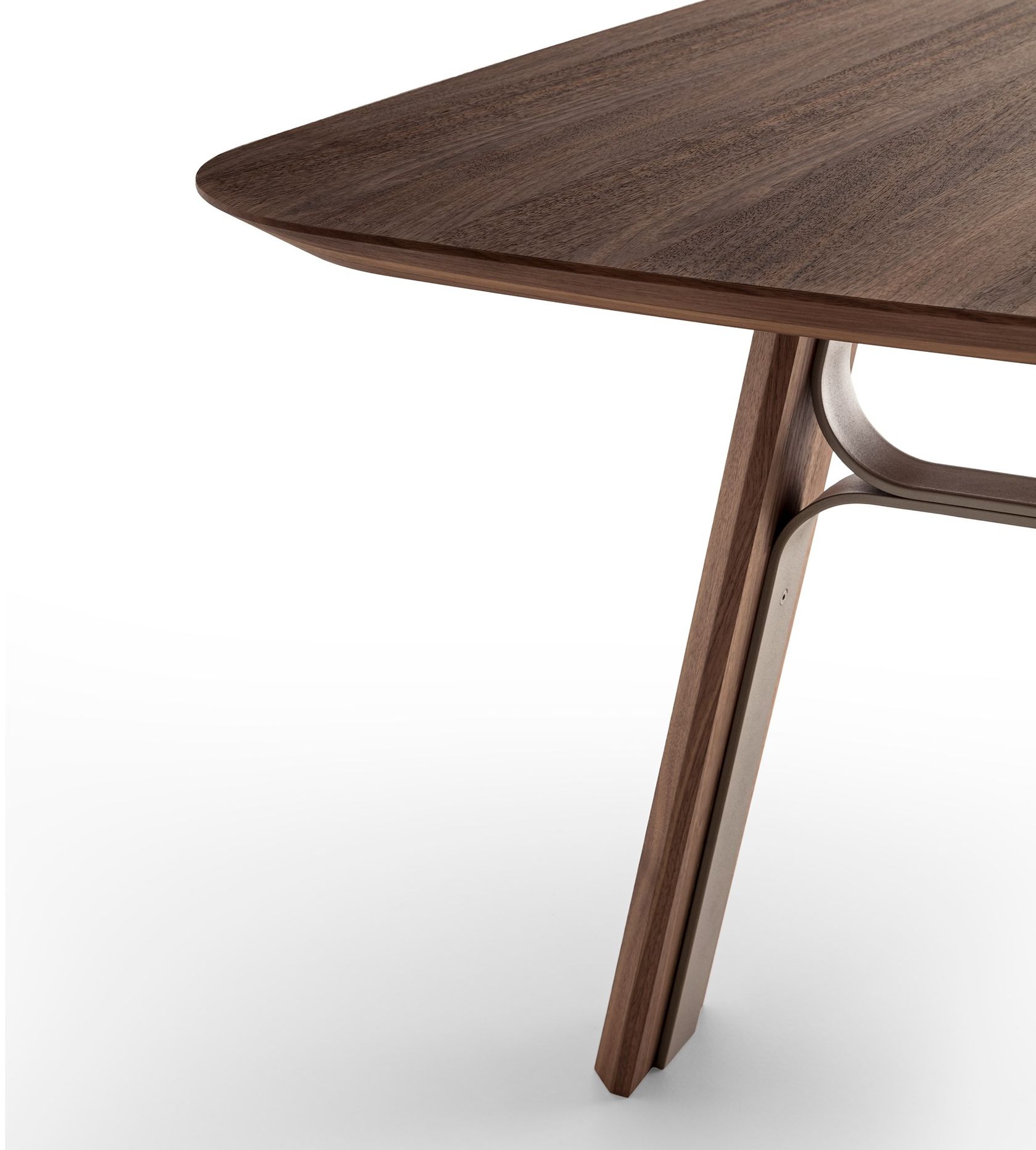 BRIDGE | MDF table Haute Couture Collection By Morica Design