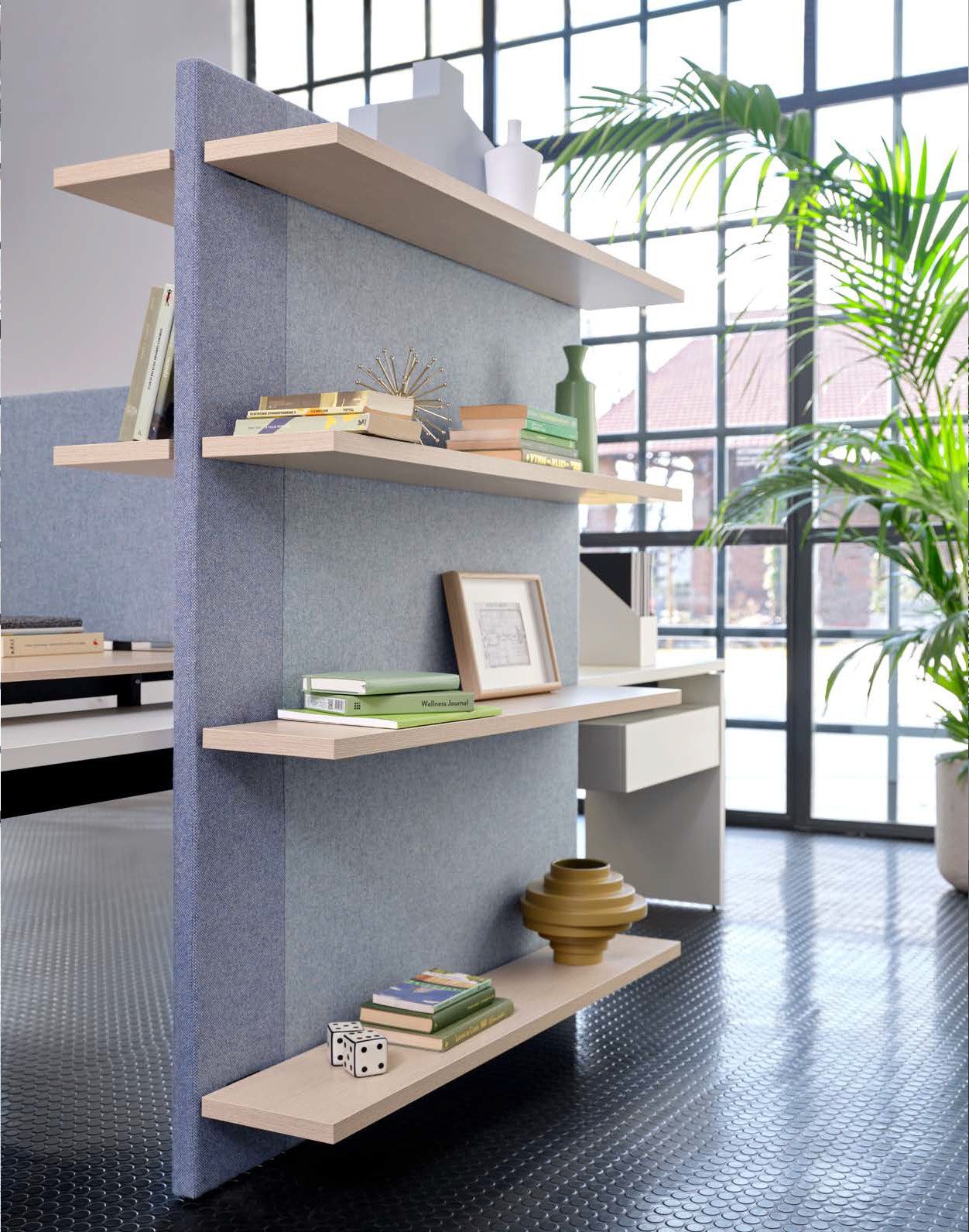 BRIDGE Escritorio de oficina modular de madera con paneles de ...