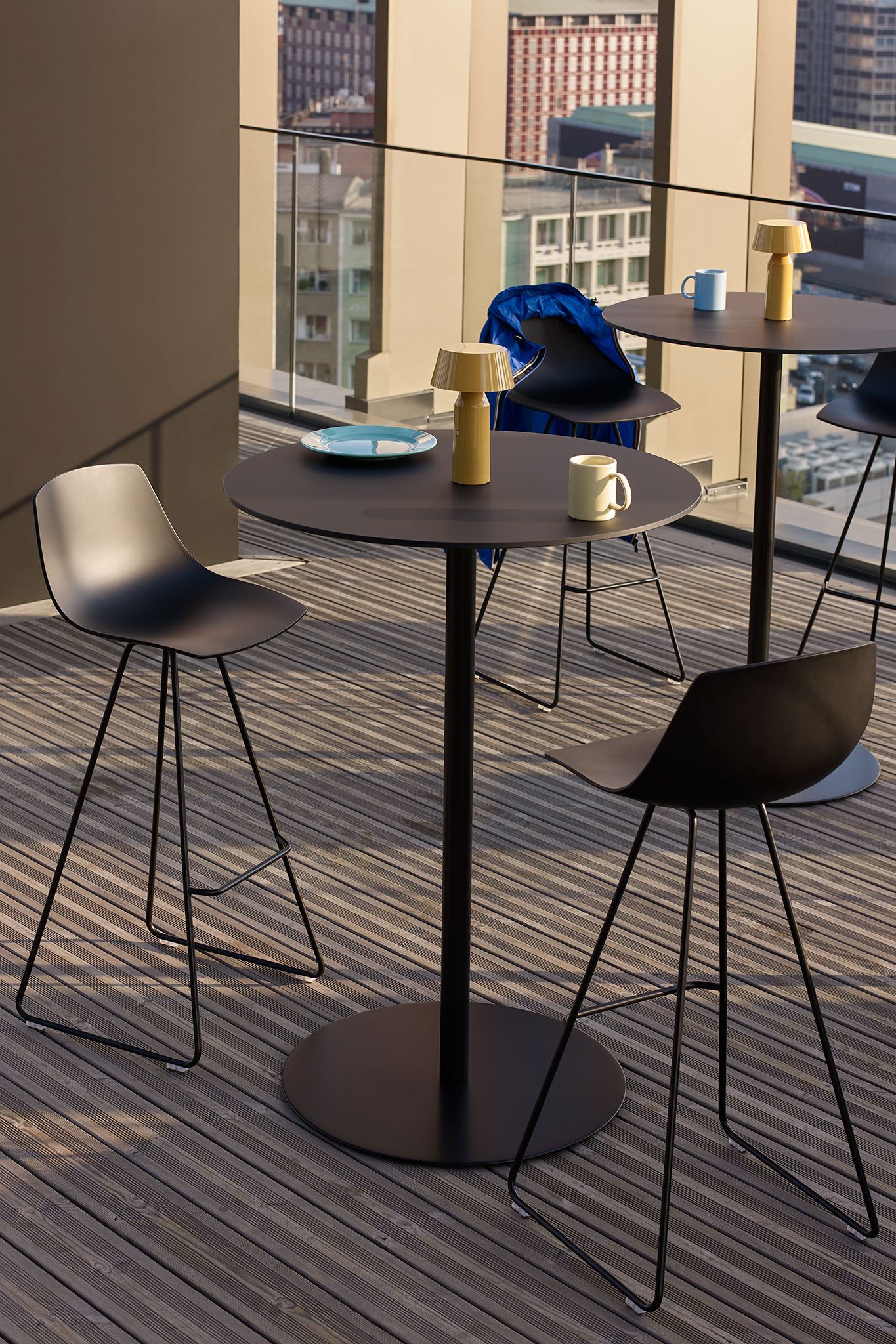 BRIO OUTDOOR Round high table By Lapalma | design Romano Marcato