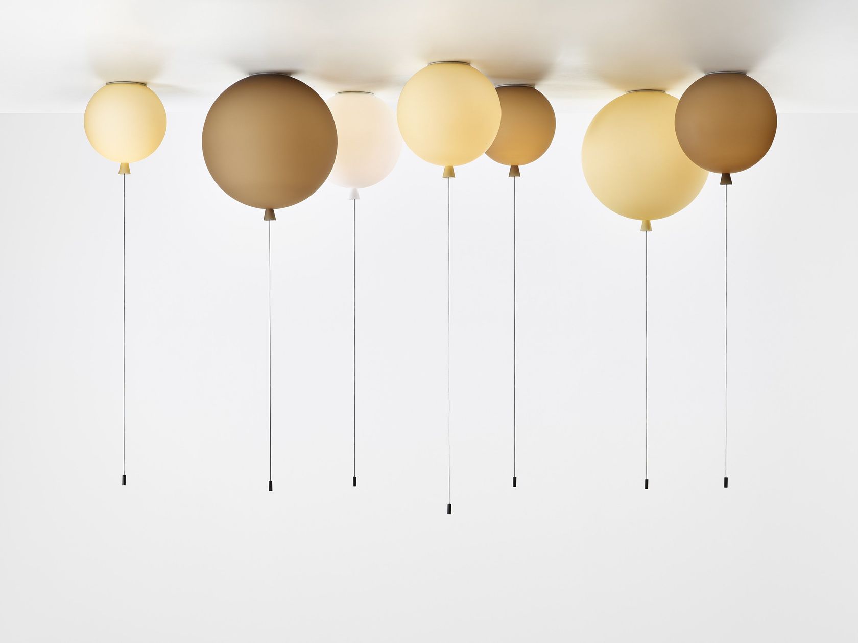 MEMORY Opal glass ceiling lamp By BROKIS | design Boris Klimek