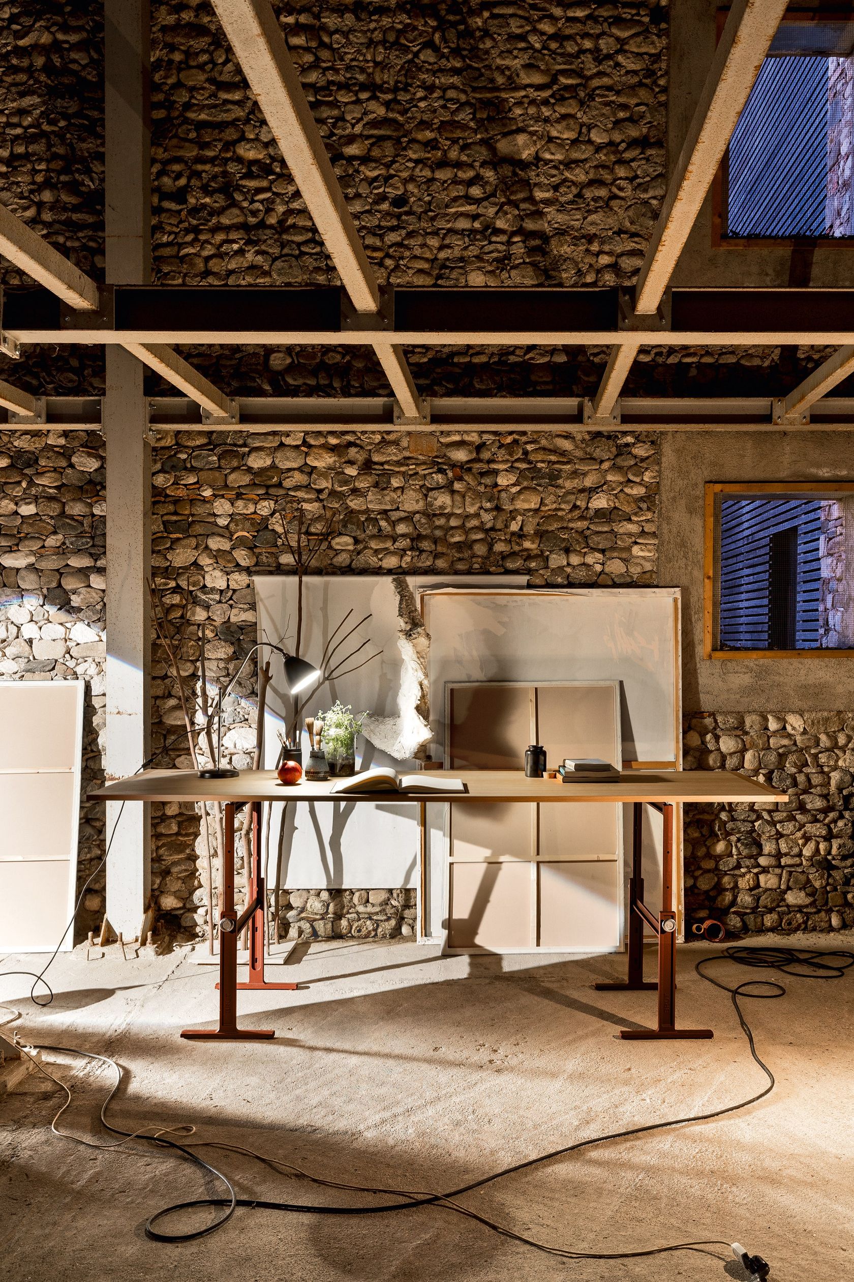 BRUT Height-adjustable rectangular cast iron table By Magis | design ...