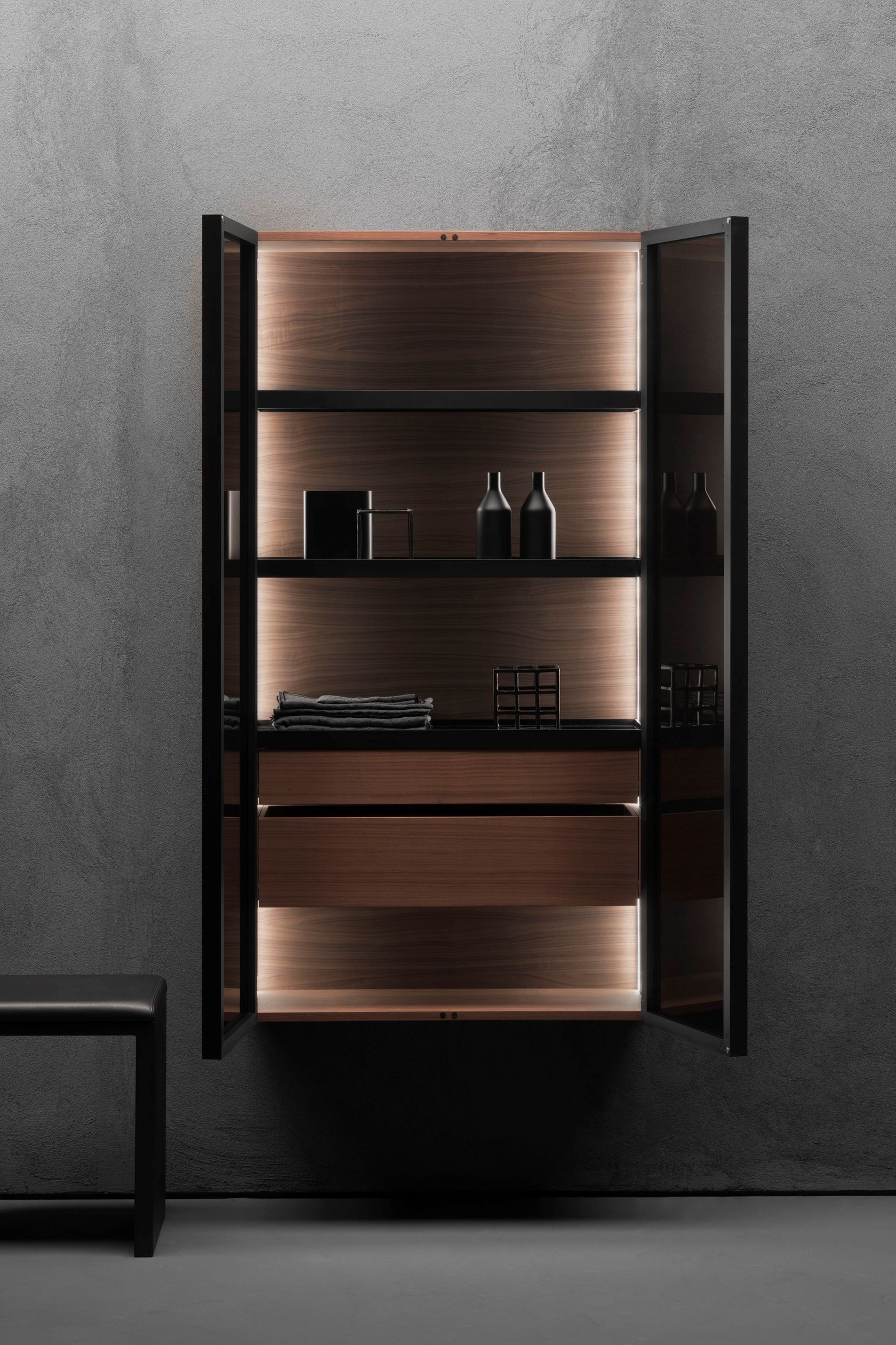 BUTLER Bathroom wardrobe in aluminum, glass and wood By FALPER | design ...