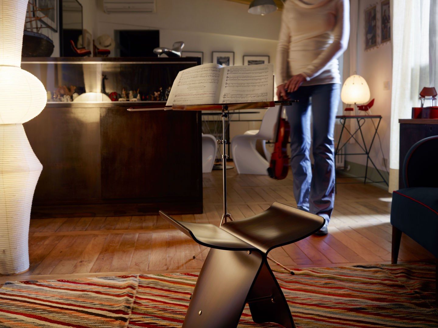 BUTTERFLY STOOL Low multi-layer wood stool By Vitra | design Sori Yanagi