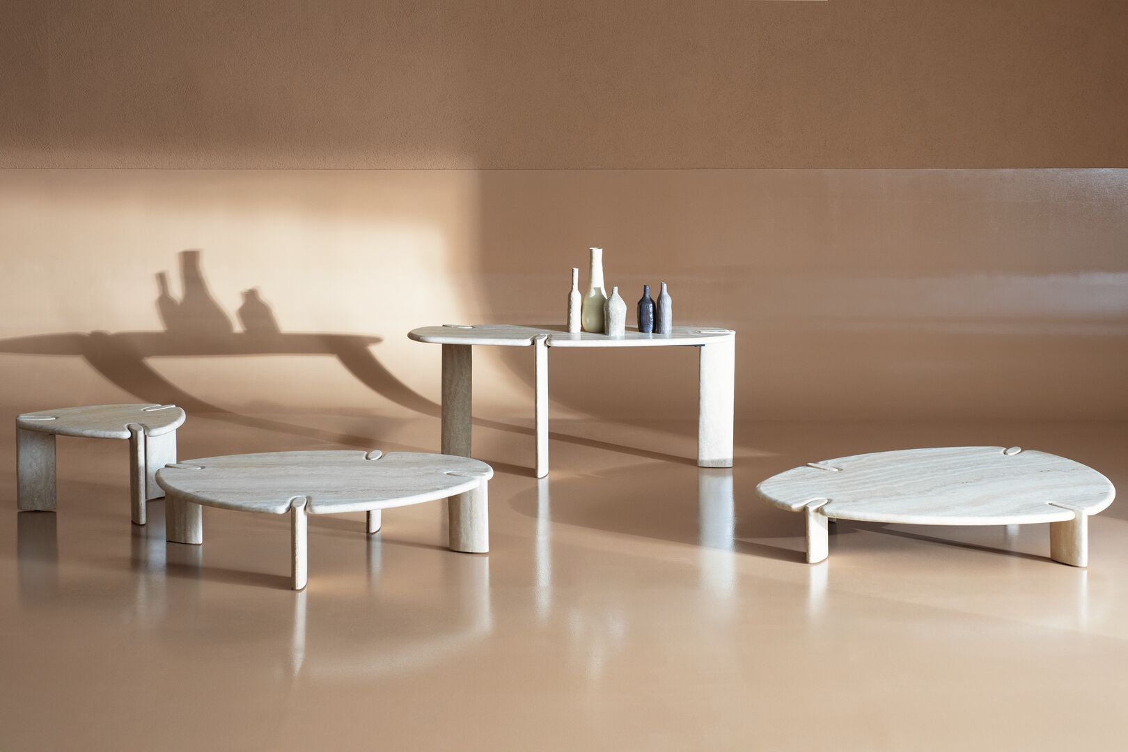 ISAMU STONE Coffee table By Baxter